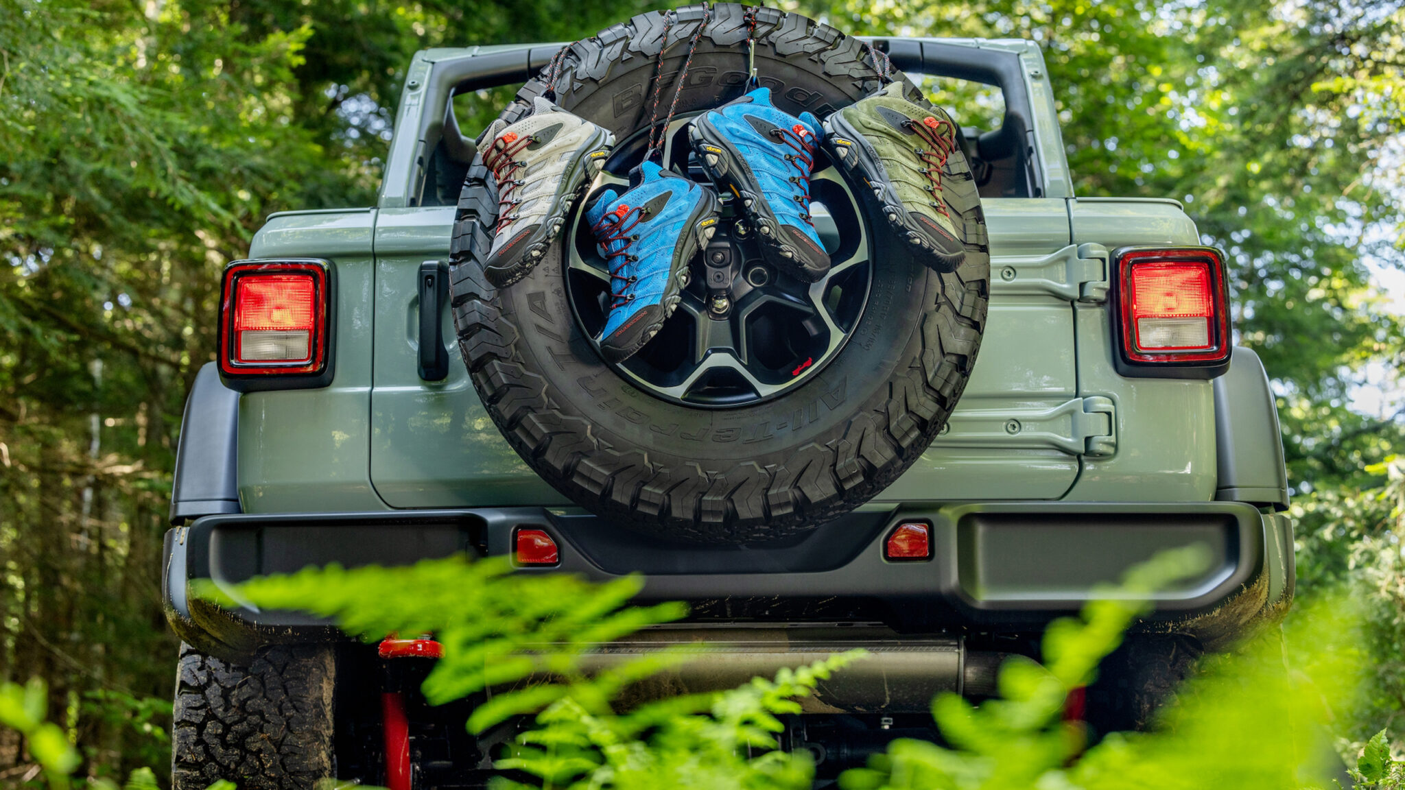 Merrell And Jeep Create Hiking Boots With Wrangler-Inspired Design ...