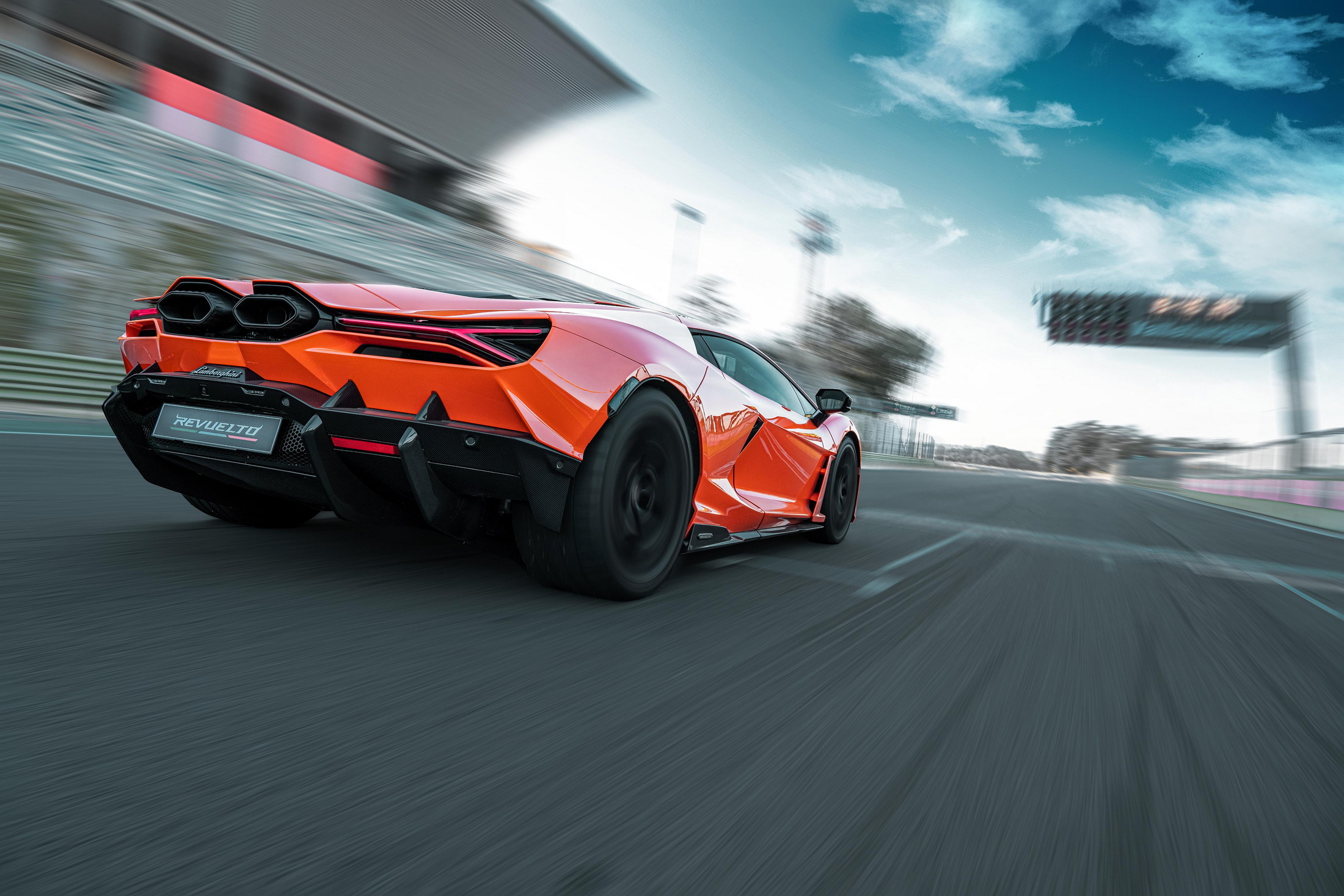Watch The New Lamborghini Revuelto Powerslide And Accelerate Like A ...