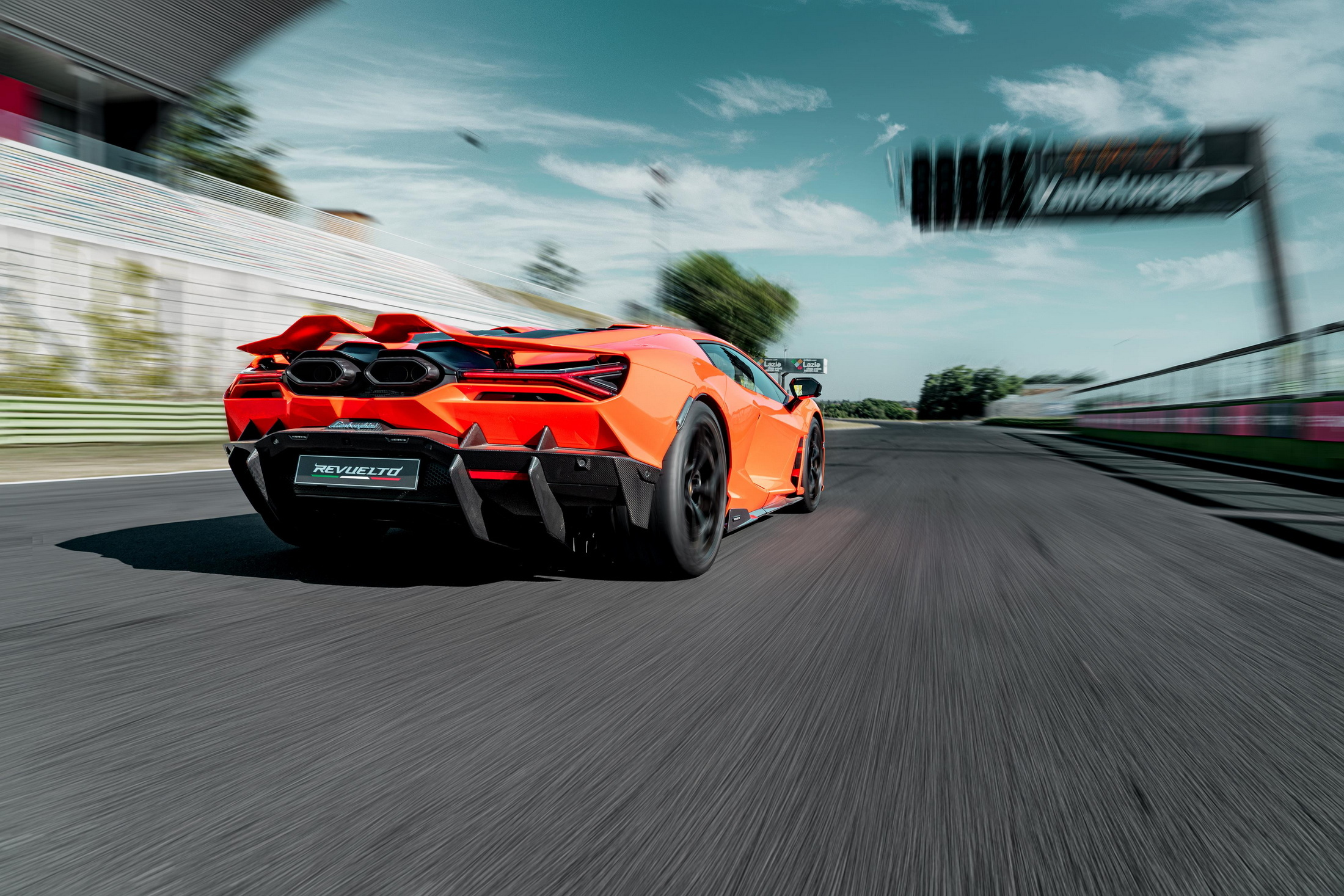 Watch The New Lamborghini Revuelto Powerslide And Accelerate Like A ...