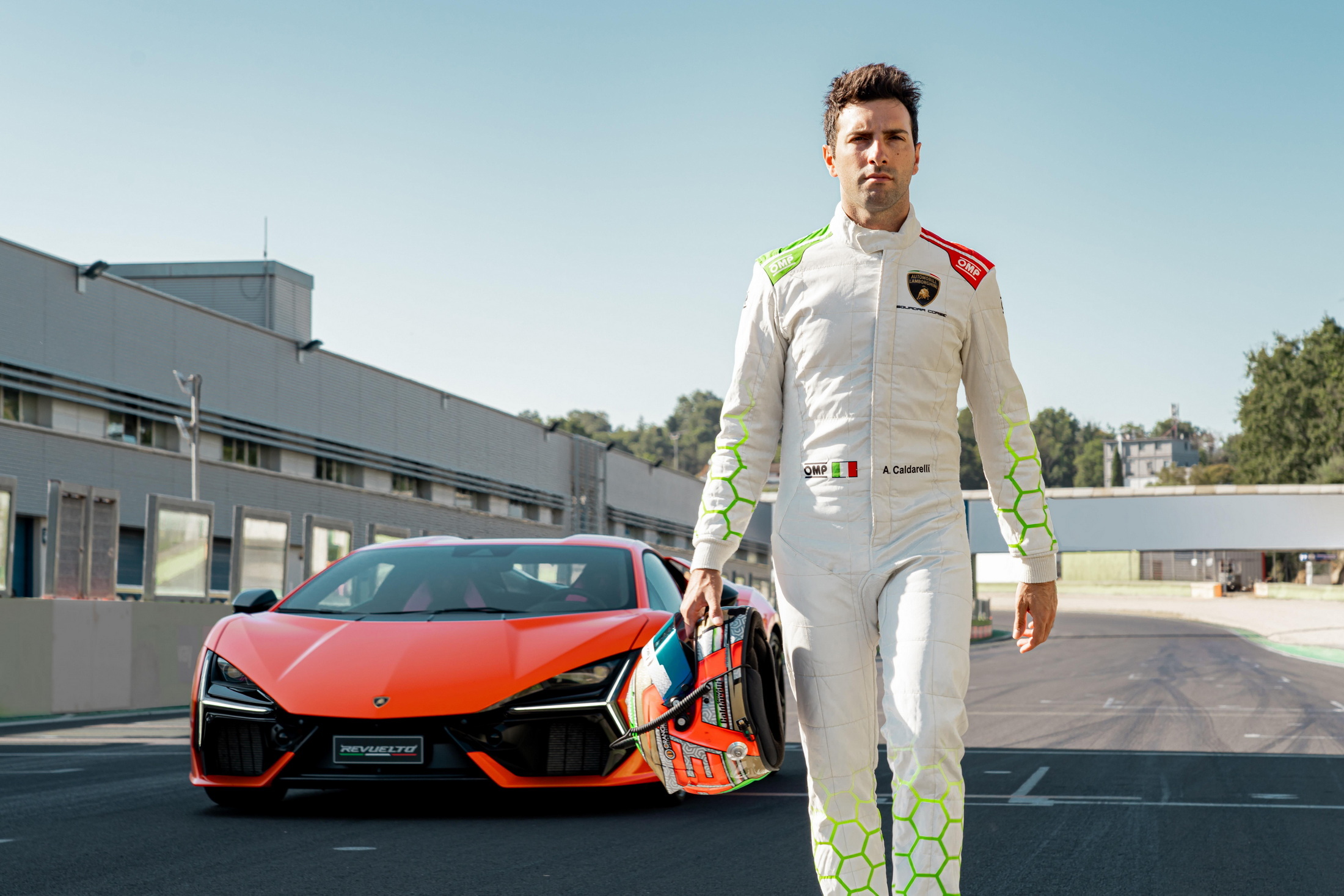Watch The New Lamborghini Revuelto Powerslide And Accelerate Like A ...