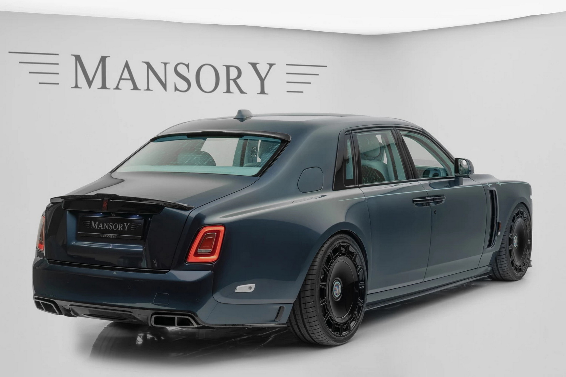 Mansory’s Latest Rolls-Royce Phantom Throws Subtlety Out Of The Window ...