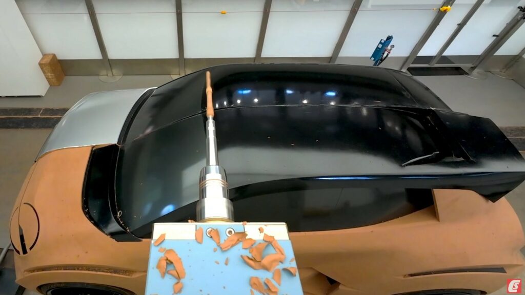 Watch Nissan’s 5-Axis Milling Machine Carve A Clay Concept | Carscoops