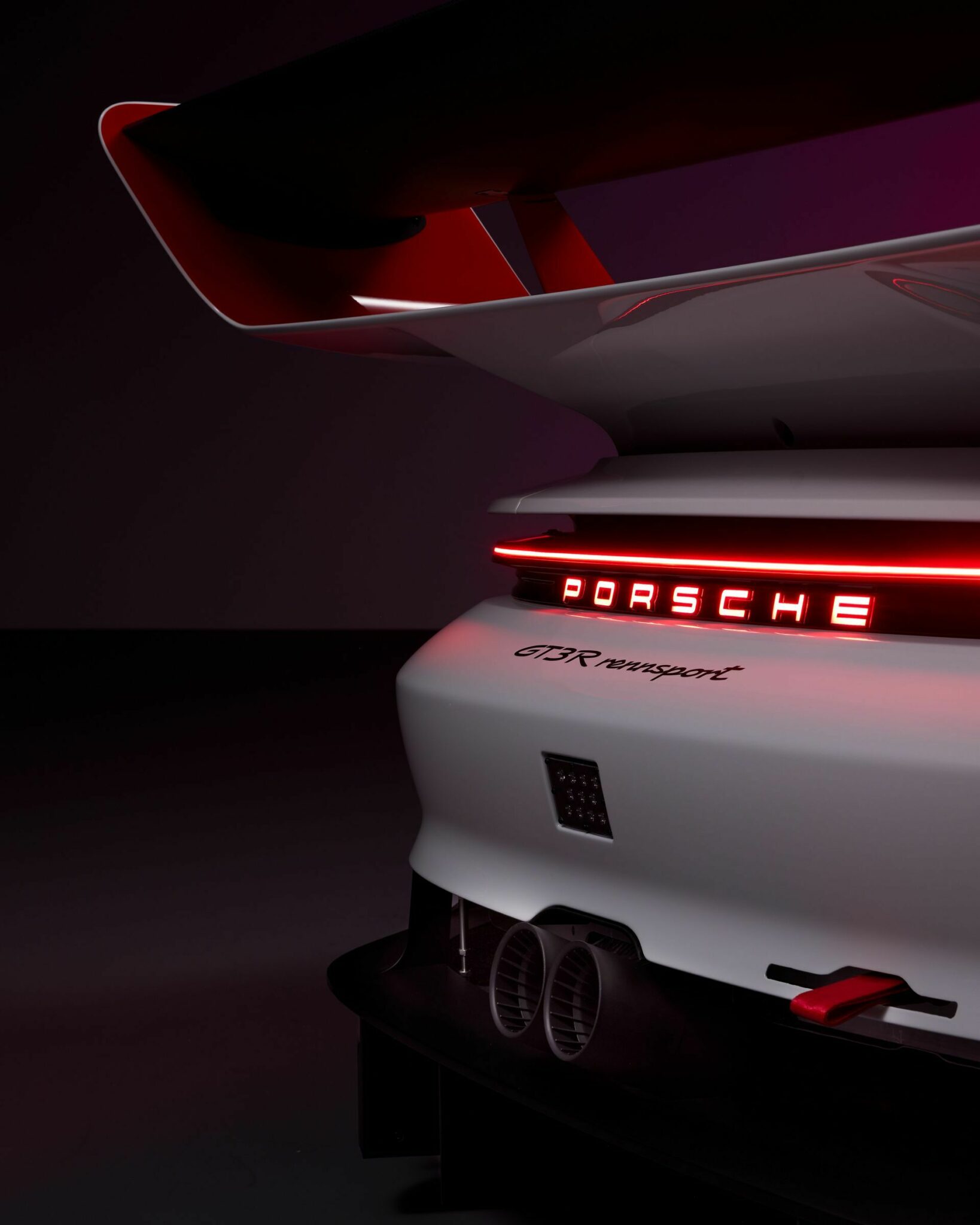Porsche 911 GT3 R Rennsport Is A 612 HP All-Motor Beast Capped To 77 ...