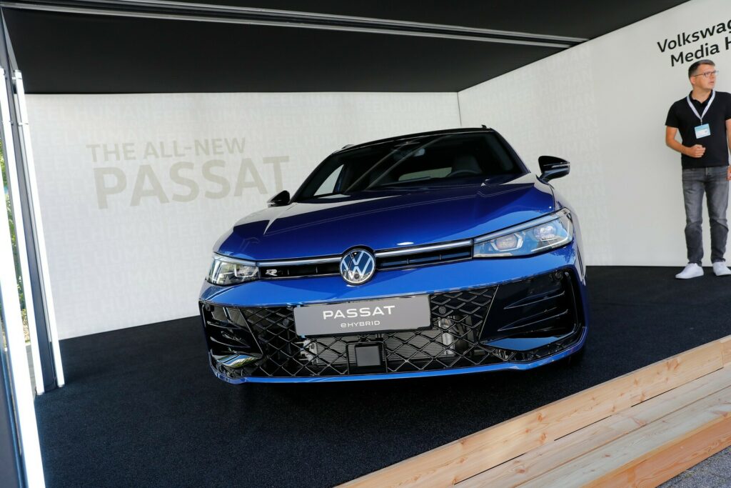 2024 VW Passat Variant Debuts With Sleeker Styling, More Room, And ...