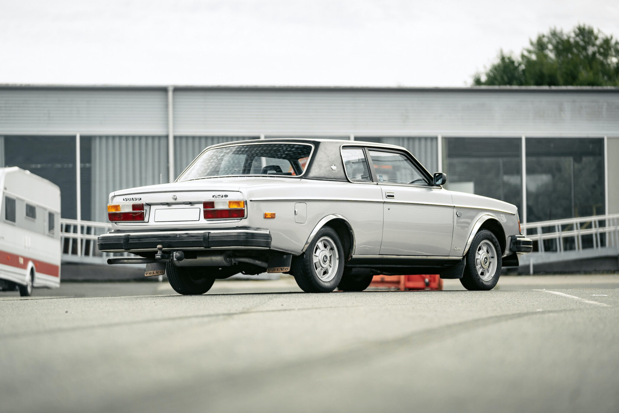 Volvo’s 262C Coupe Was A Brick In A Ballgown | Carscoops