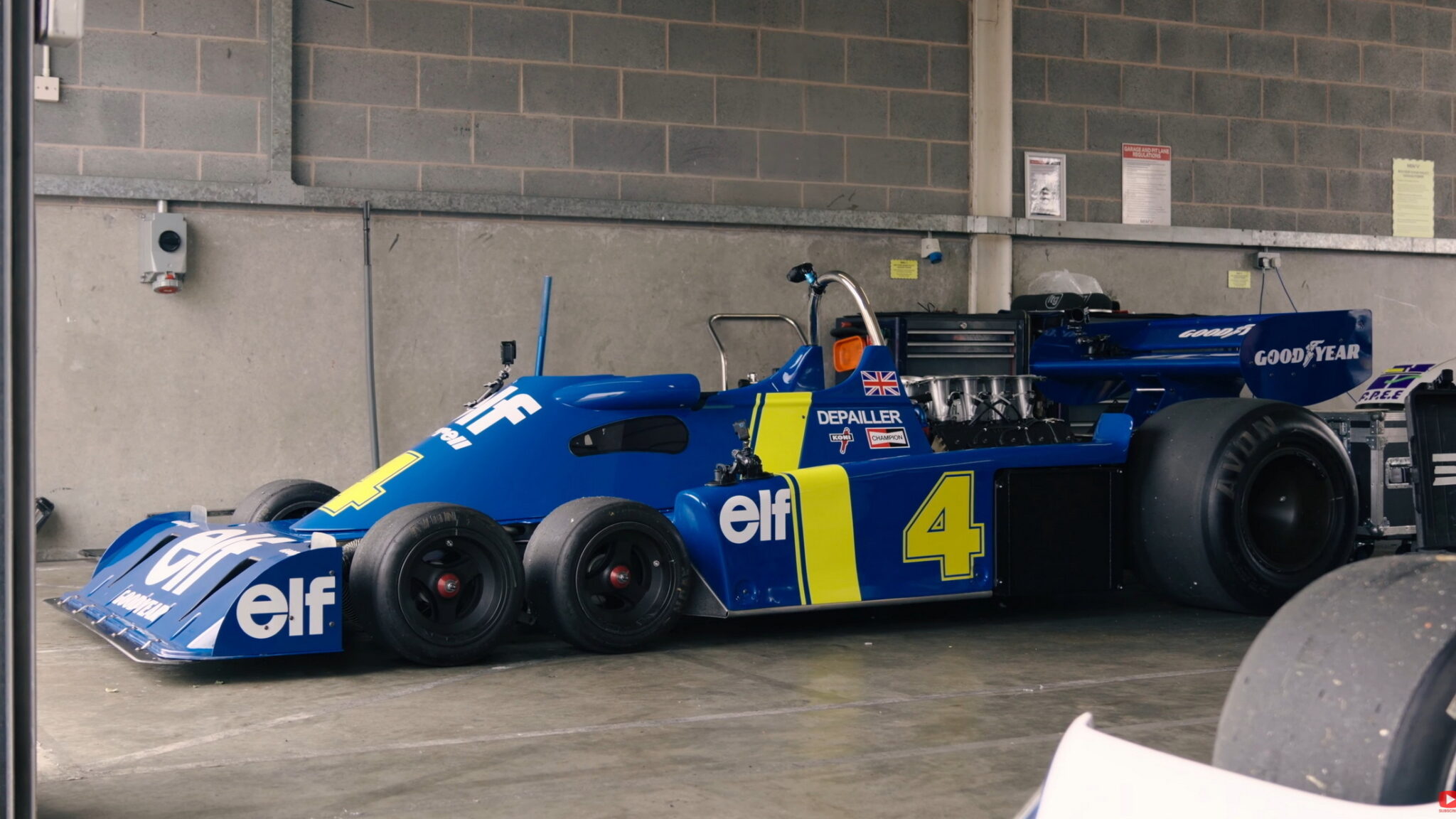 What Is The ’70s Six-Wheel Tyrrell F1 Car Like To Drive? Let The Stig ...