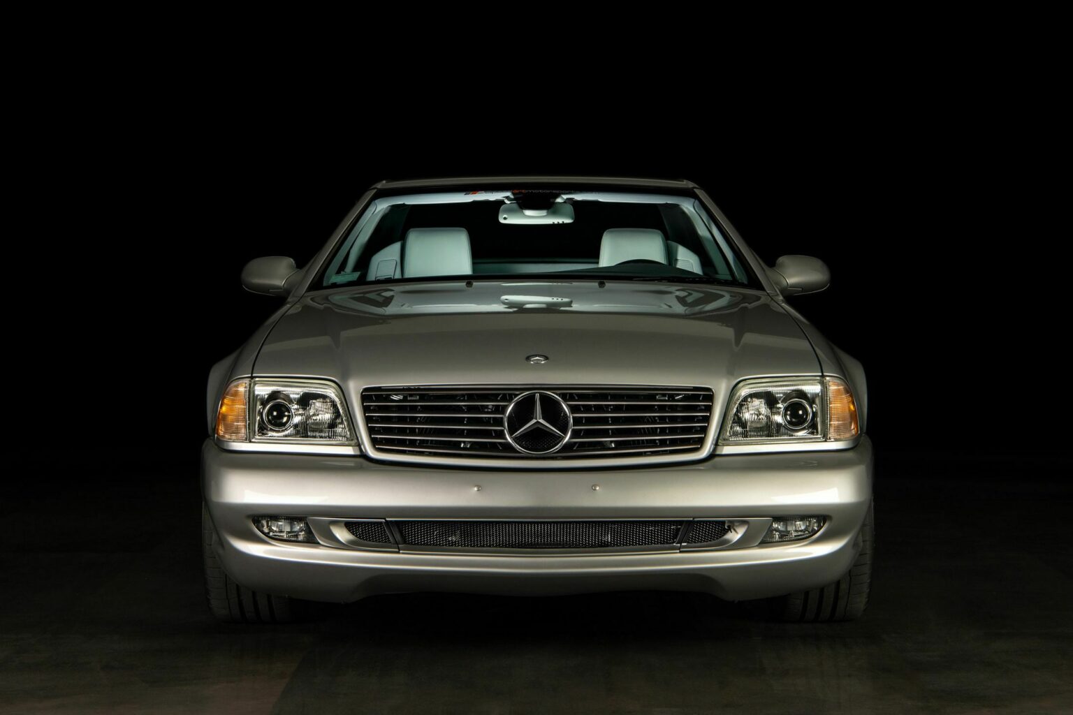 Classy 2000 Mercedes SL 500 With 1,664 Miles Is Like Brand New | Carscoops
