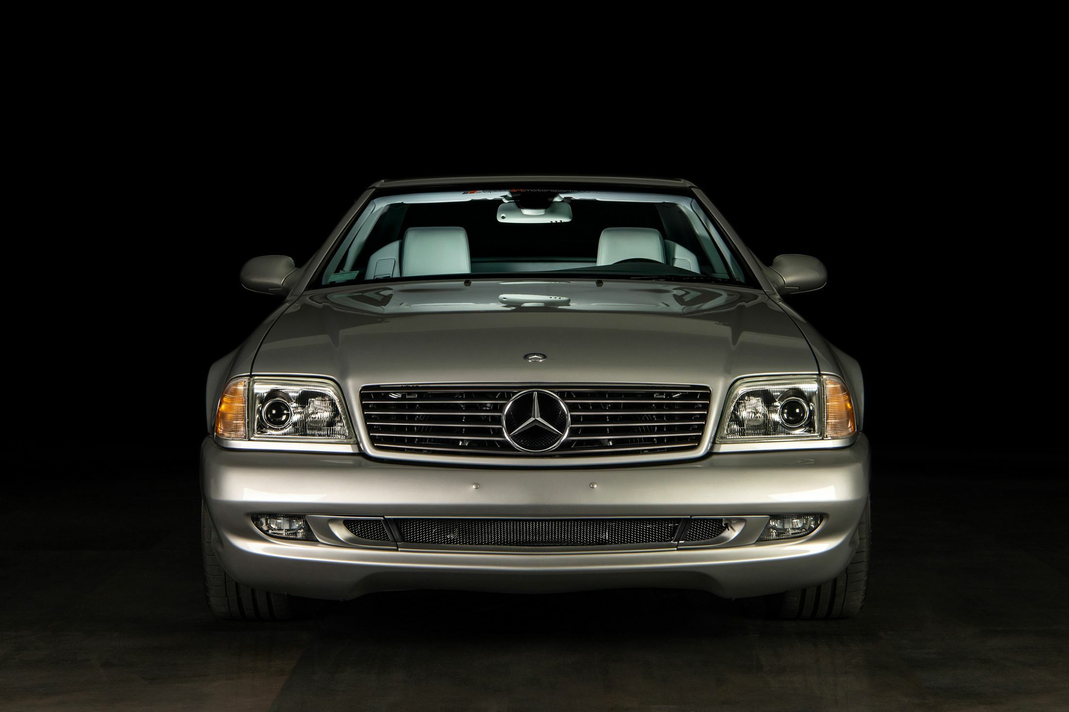 Classy 2000 Mercedes SL 500 With 1,664 Miles Is Like Brand New | Carscoops