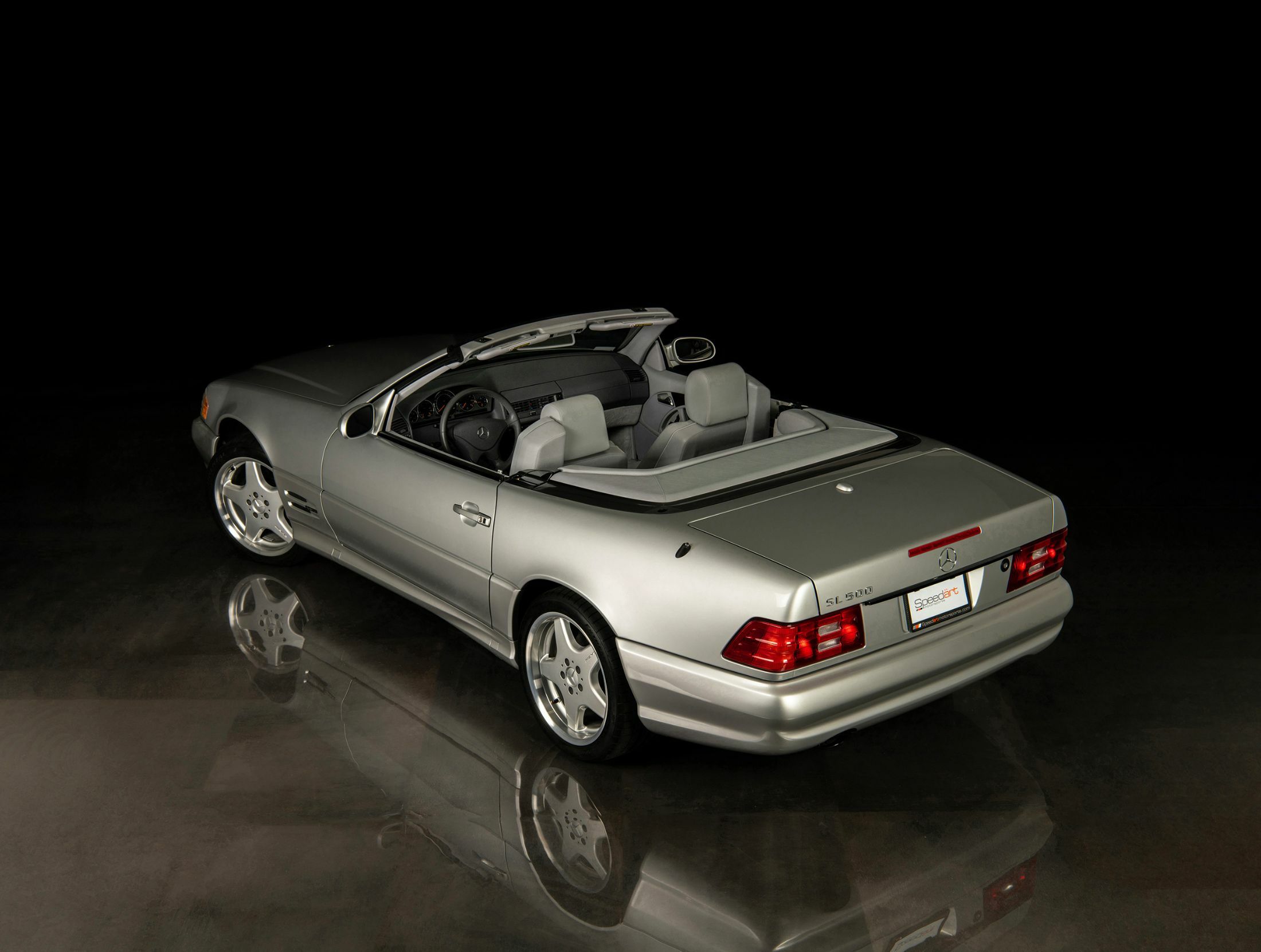 Classy 2000 Mercedes SL 500 With 1,664 Miles Is Like Brand New | Carscoops
