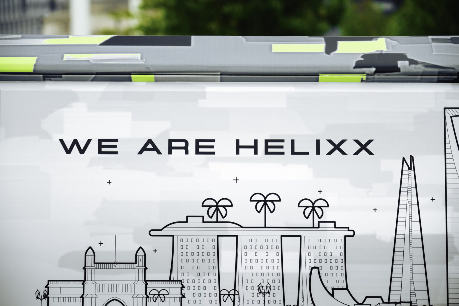 This Adorable Electric Van Has A Plastic Body And Clicks Together Like ...