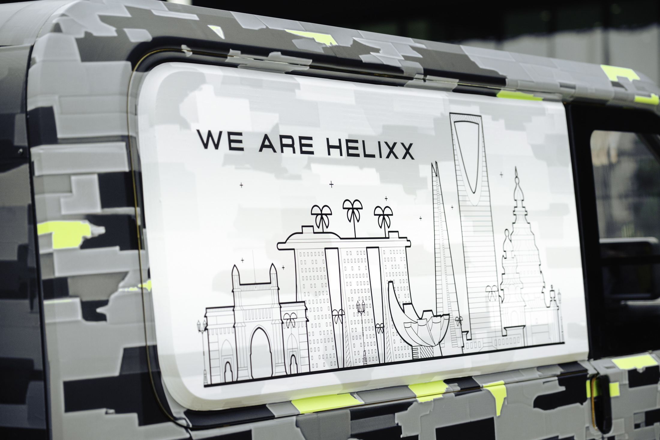 This Adorable Electric Van Has A Plastic Body And Clicks Together Like ...