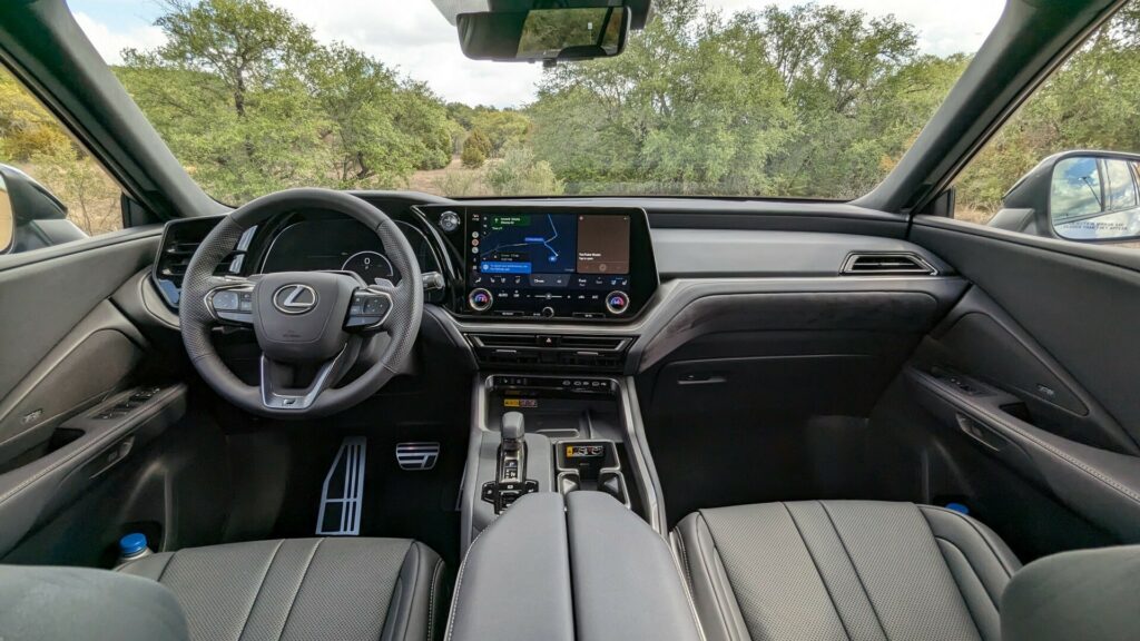 2024 Lexus TX Has Quirky Cup Holders And A Removable Rear Console ...