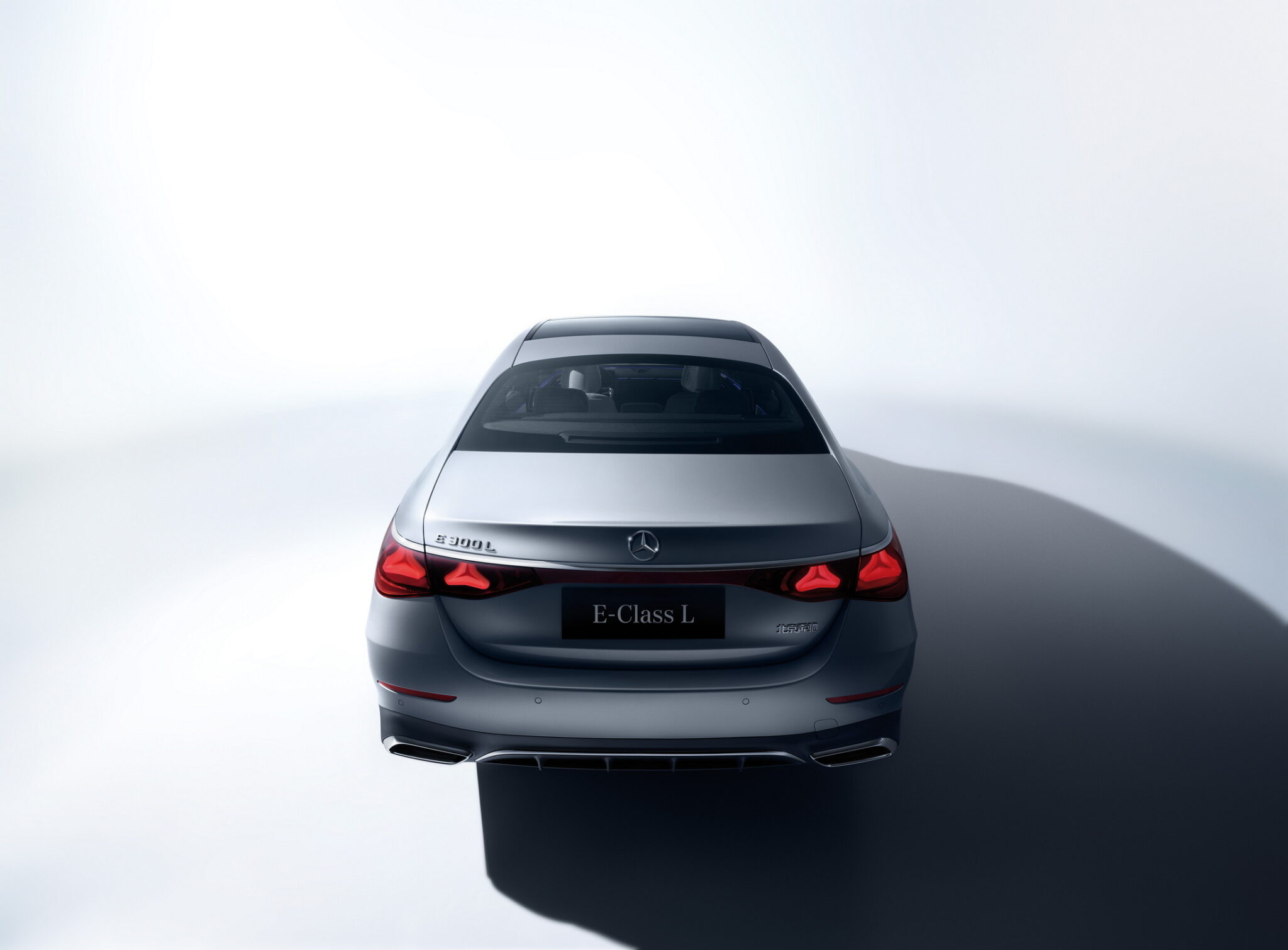 2024 Mercedes E-Class L Debuts In China With Extra Amenities For The Rear Passengers | Carscoops