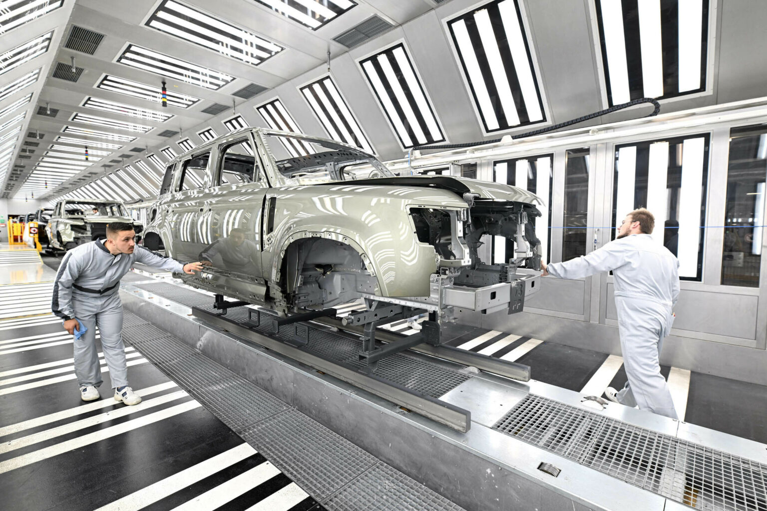 Keep That Upper Lip Stiff, Brits, Electric LR Defender Will Be Made In ...