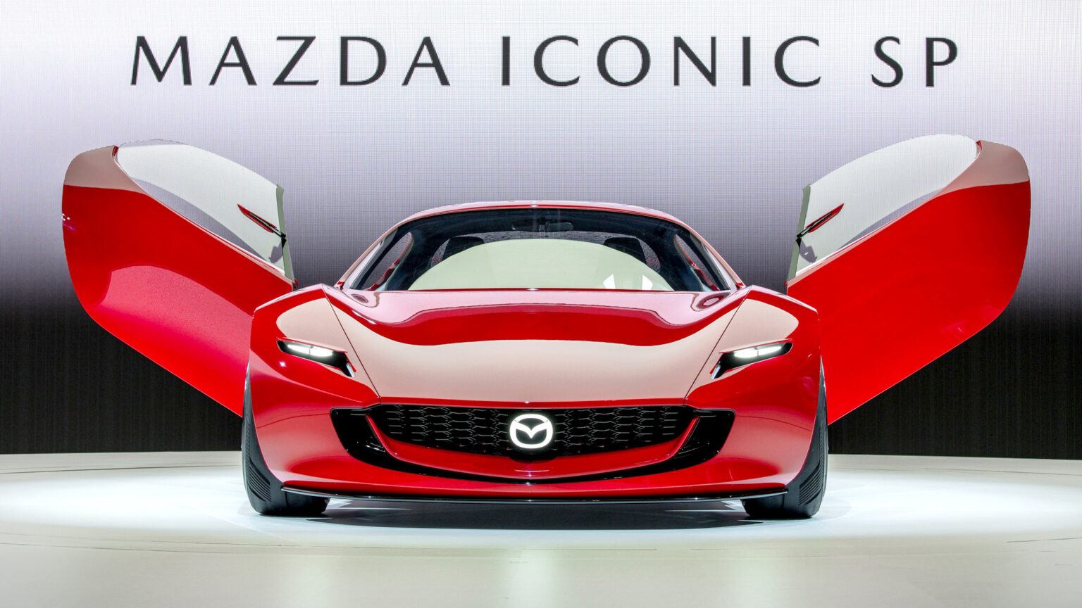 Mazda Iconic SP Is A 365 HP Twin-Rotor Hybrid MX-5 From The Near Future ...