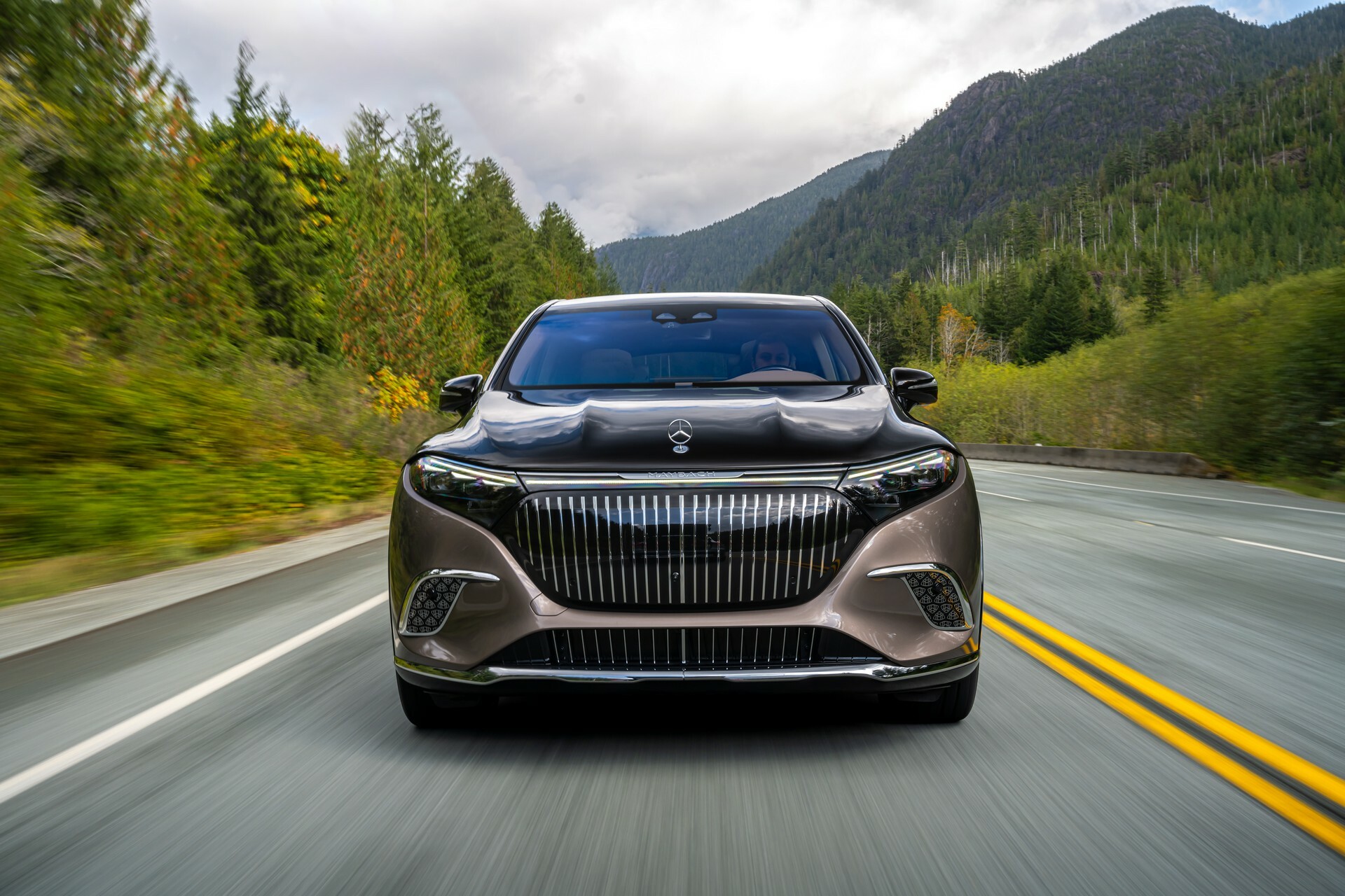 Mercedes-Maybach EQS SUV Is A $180k Ultra-Luxury EV With A Rear Tablet ...