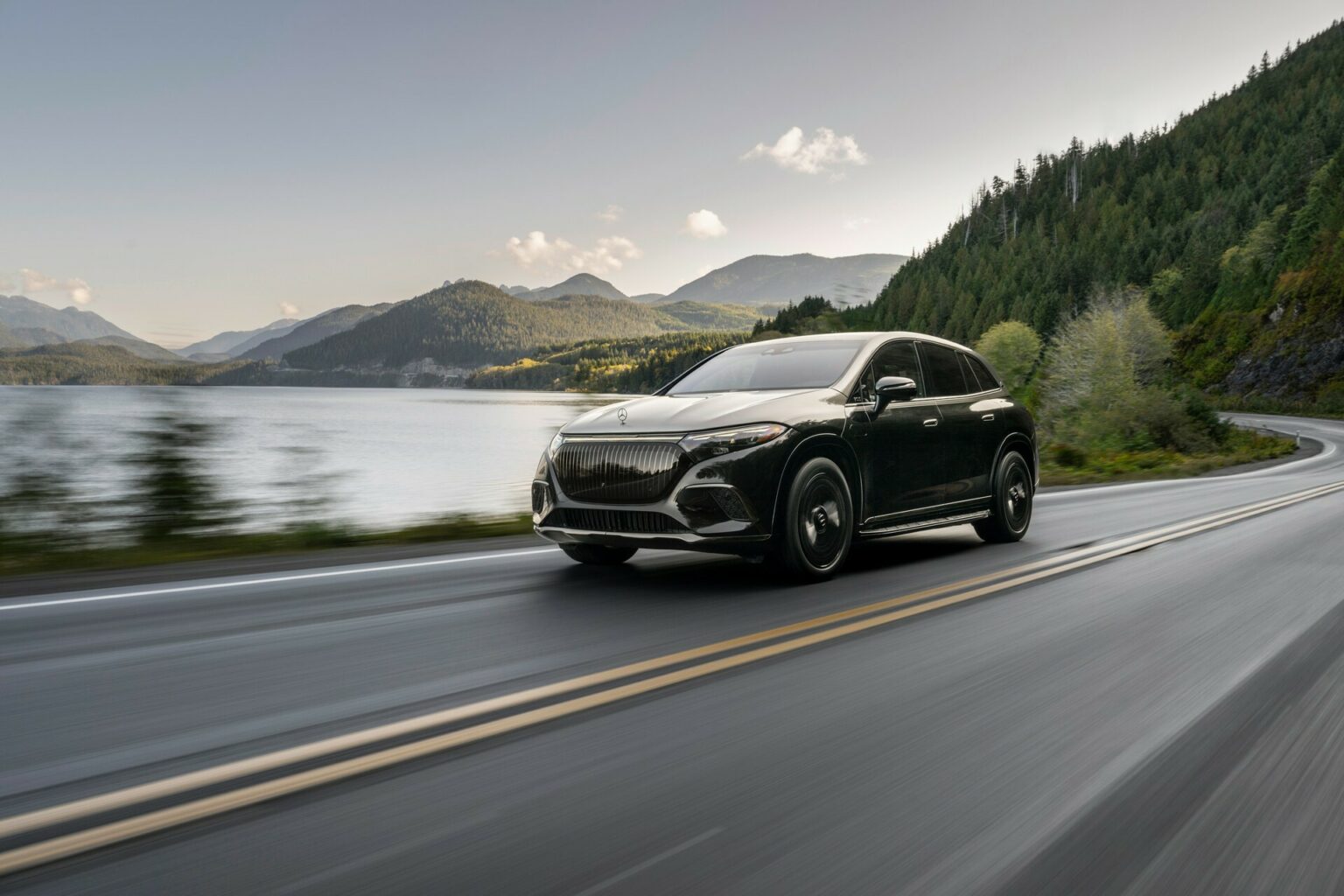 Mercedes-Maybach EQS SUV Is A $180k Ultra-Luxury EV With A Rear Tablet ...