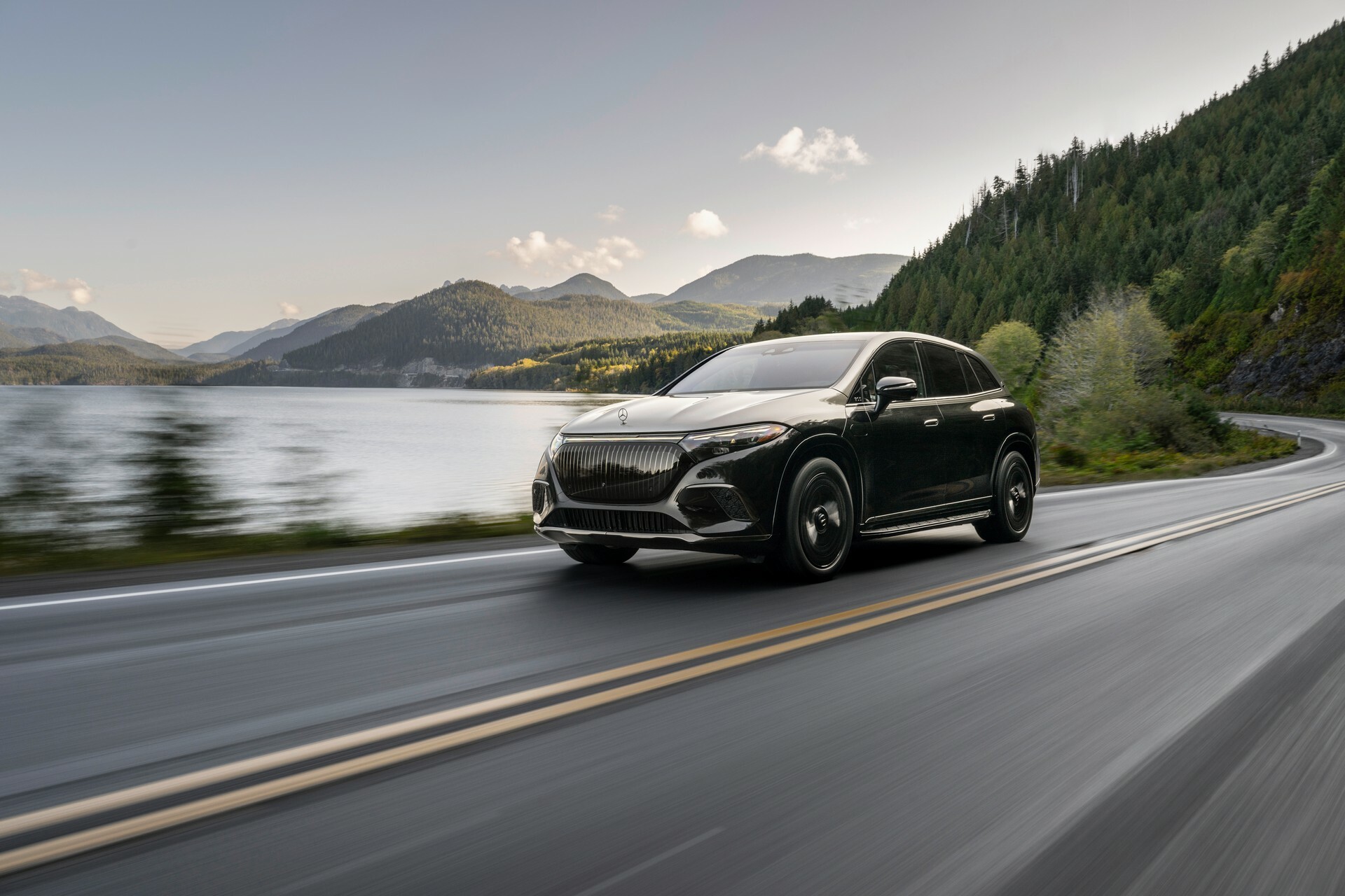 Mercedes-Maybach EQS SUV Is A $180k Ultra-Luxury EV With A Rear Tablet ...