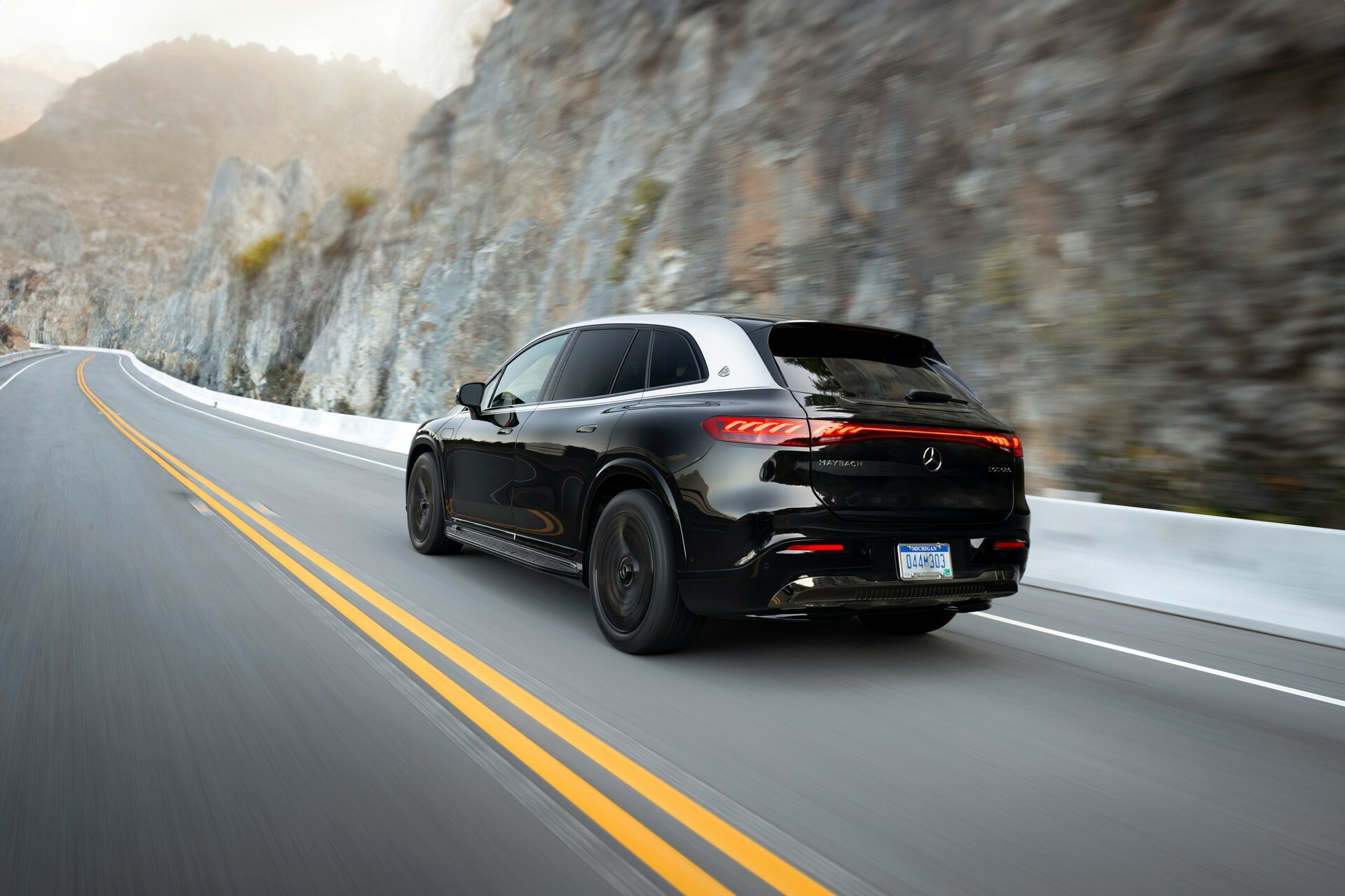 Mercedes-Maybach EQS SUV Is A $180k Ultra-Luxury EV With A Rear Tablet ...