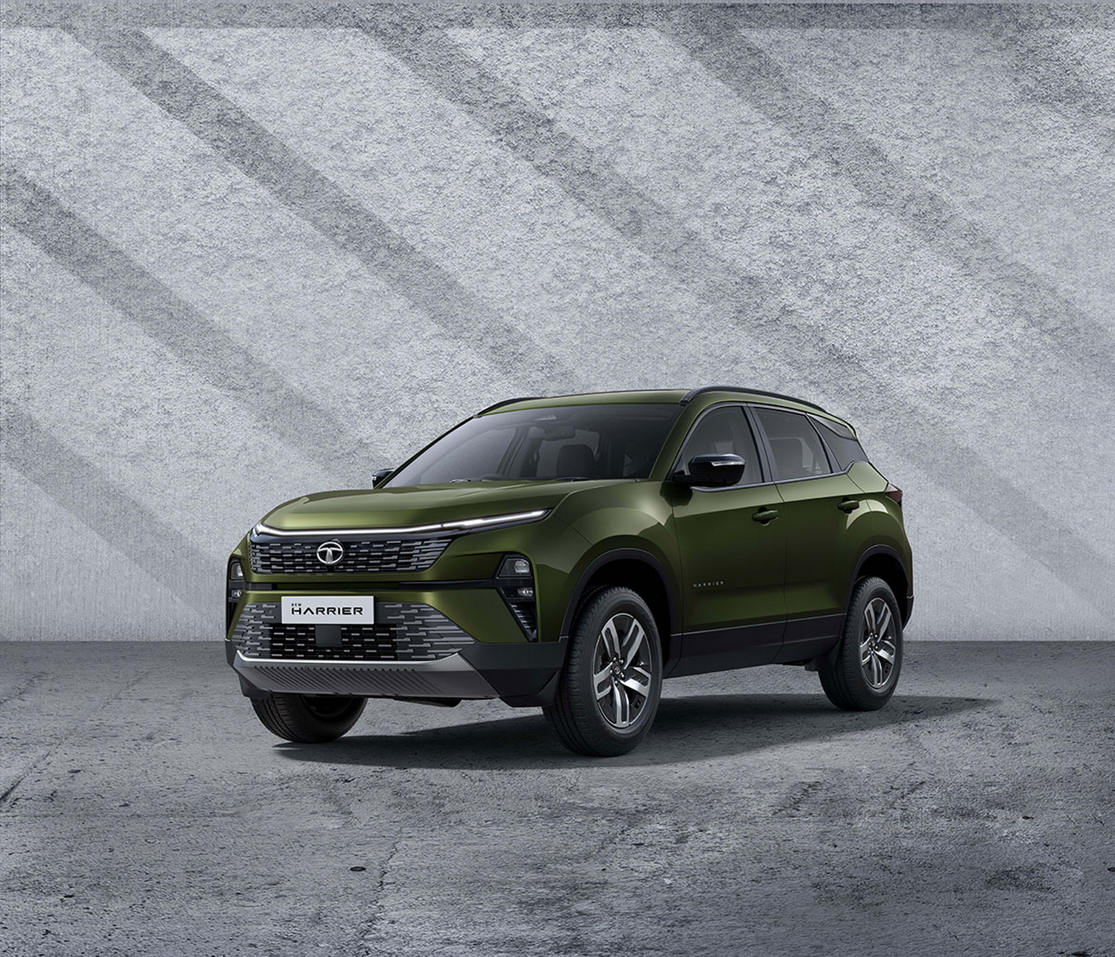 Facelifted Tata Harrier And Safari Get Modern Looks Over Frankenstein ...