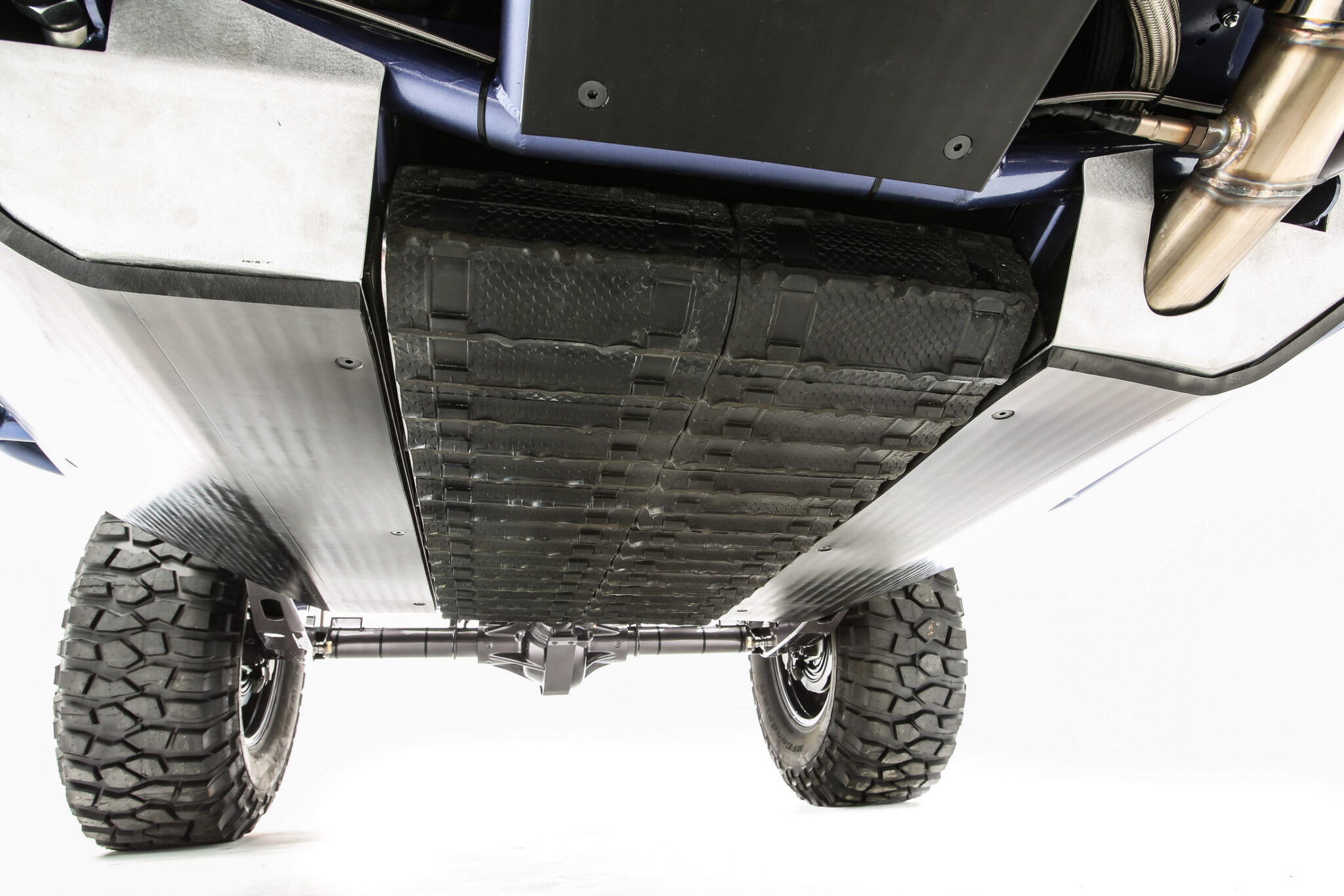 Toyota FJ Bruiser Concept Is A Rock Crawling Retro Beast With A 725 HP ...