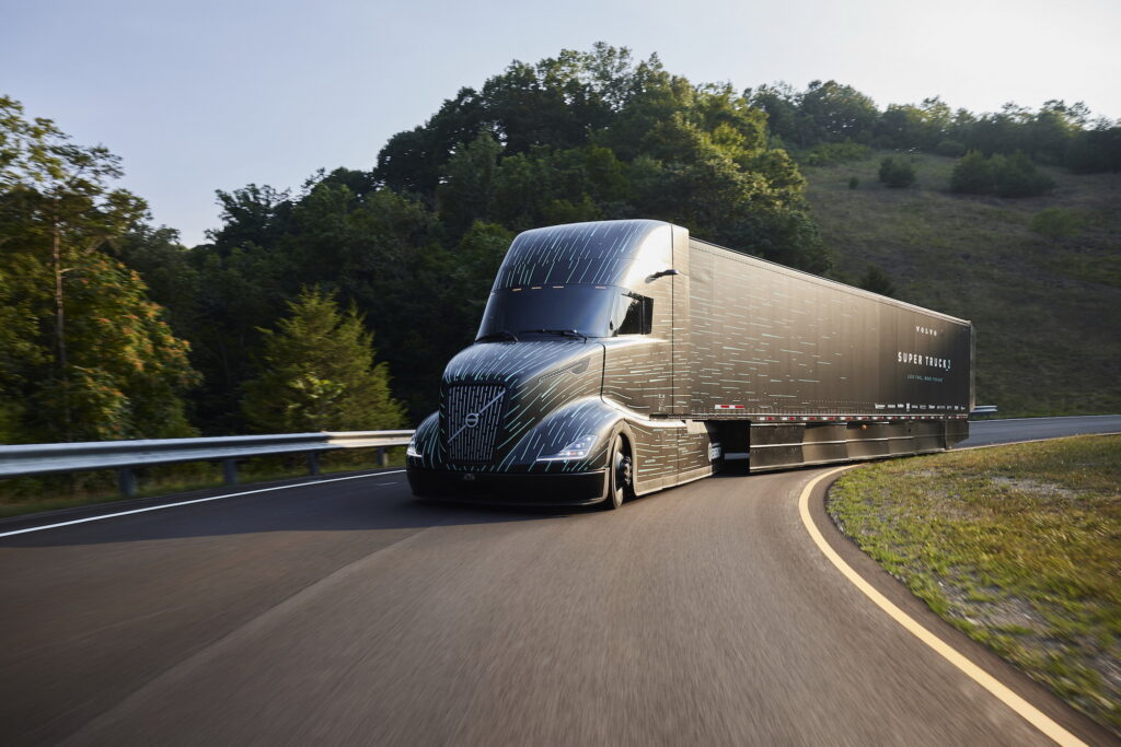 Volvo SuperTruck 2 Looks Futuristic, Is More Than Twice As Efficient As ...