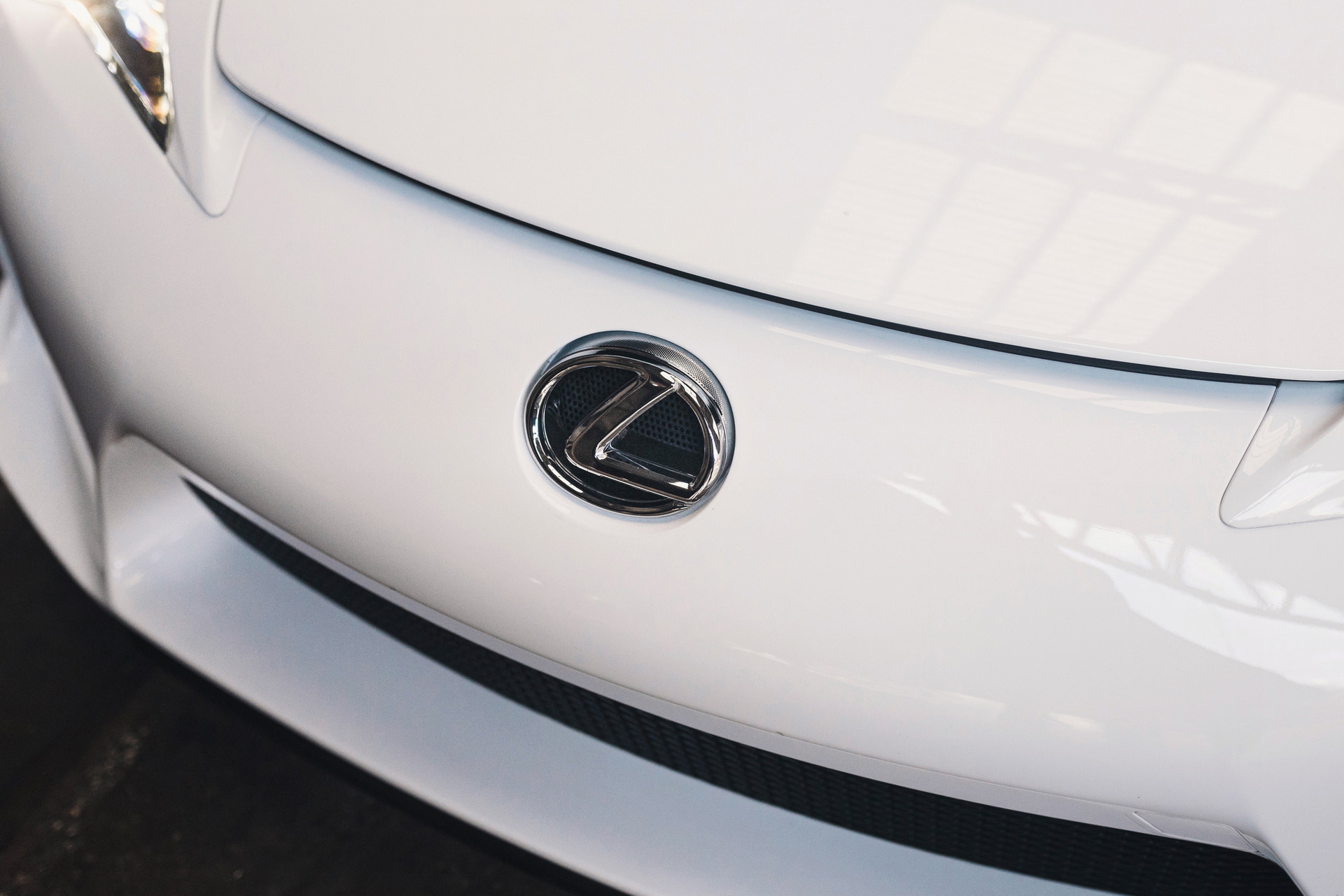 Whitest-White Lexus LFA Over Blue Is A Modern-Day Poster Car | Carscoops