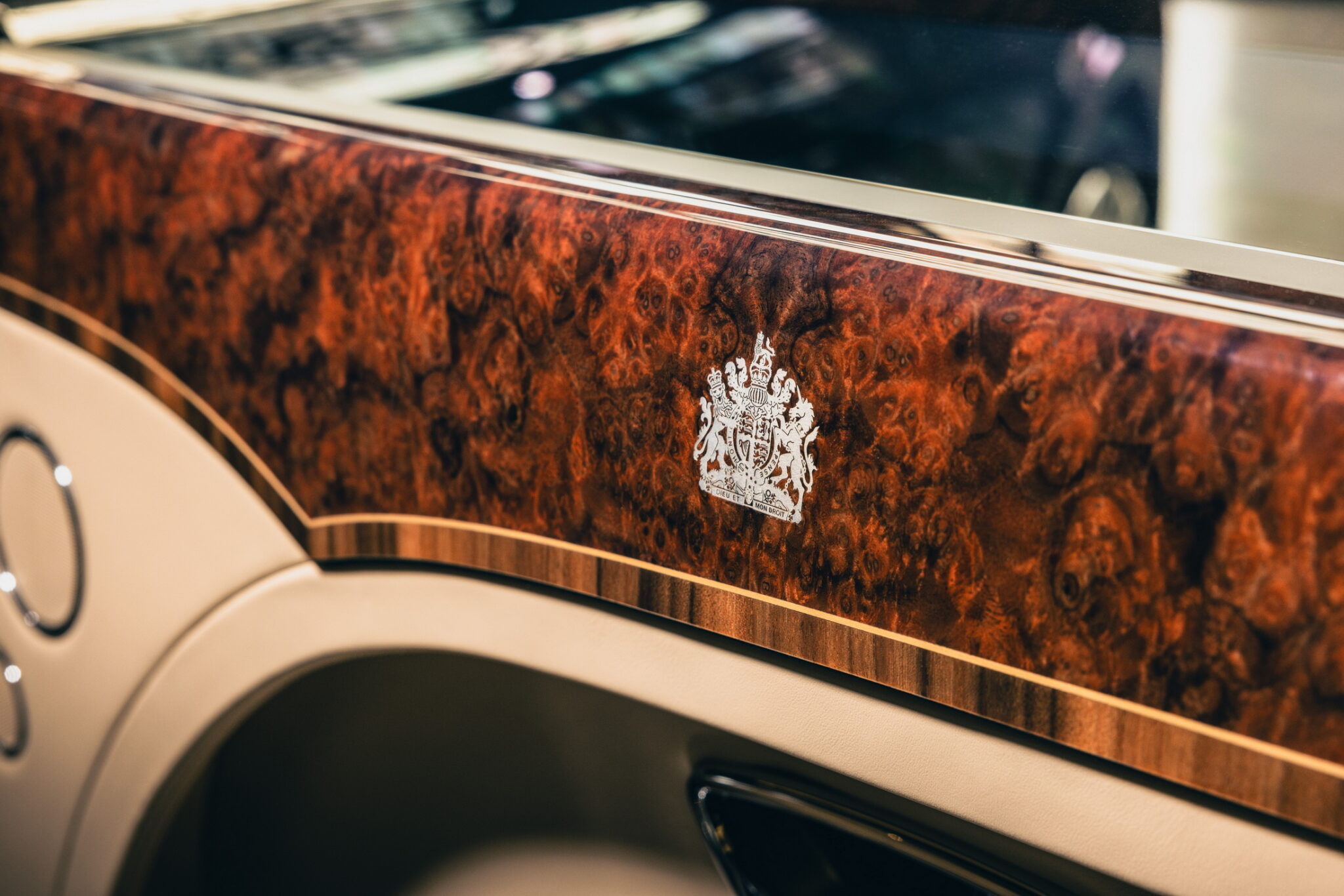 The Queen’s Special Mulsanne Joins The Bentley Heritage Collection For ...