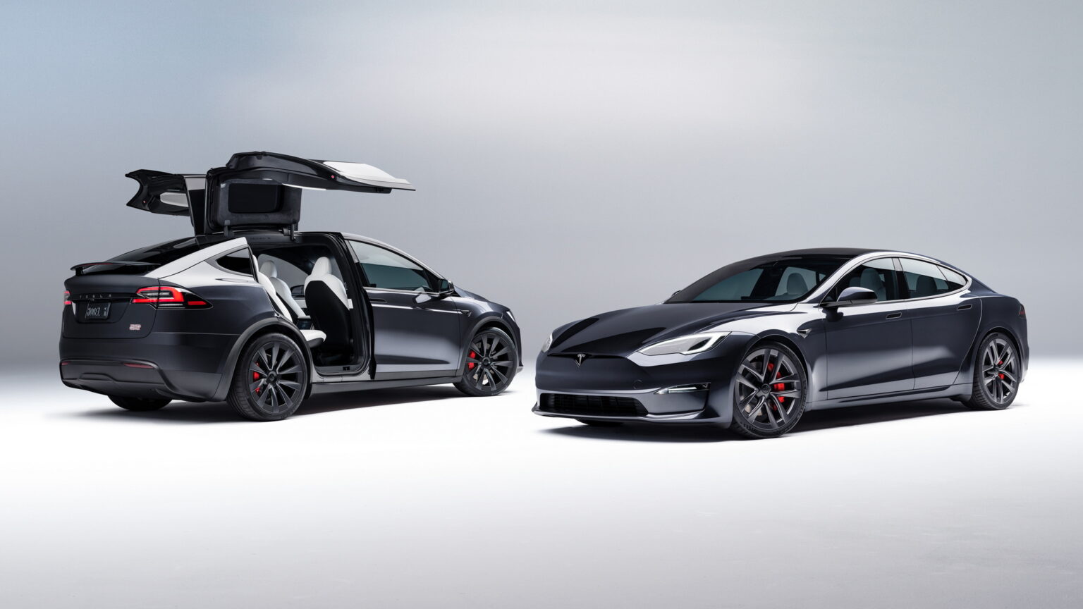 North America’s Totaled Tesla EVs Are Fueling Ukraine’s Electric Car ...