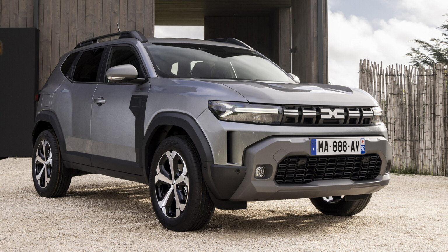 New 2024 Dacia Duster Is A Tougher, Spacier And Now Electrified SUV ...