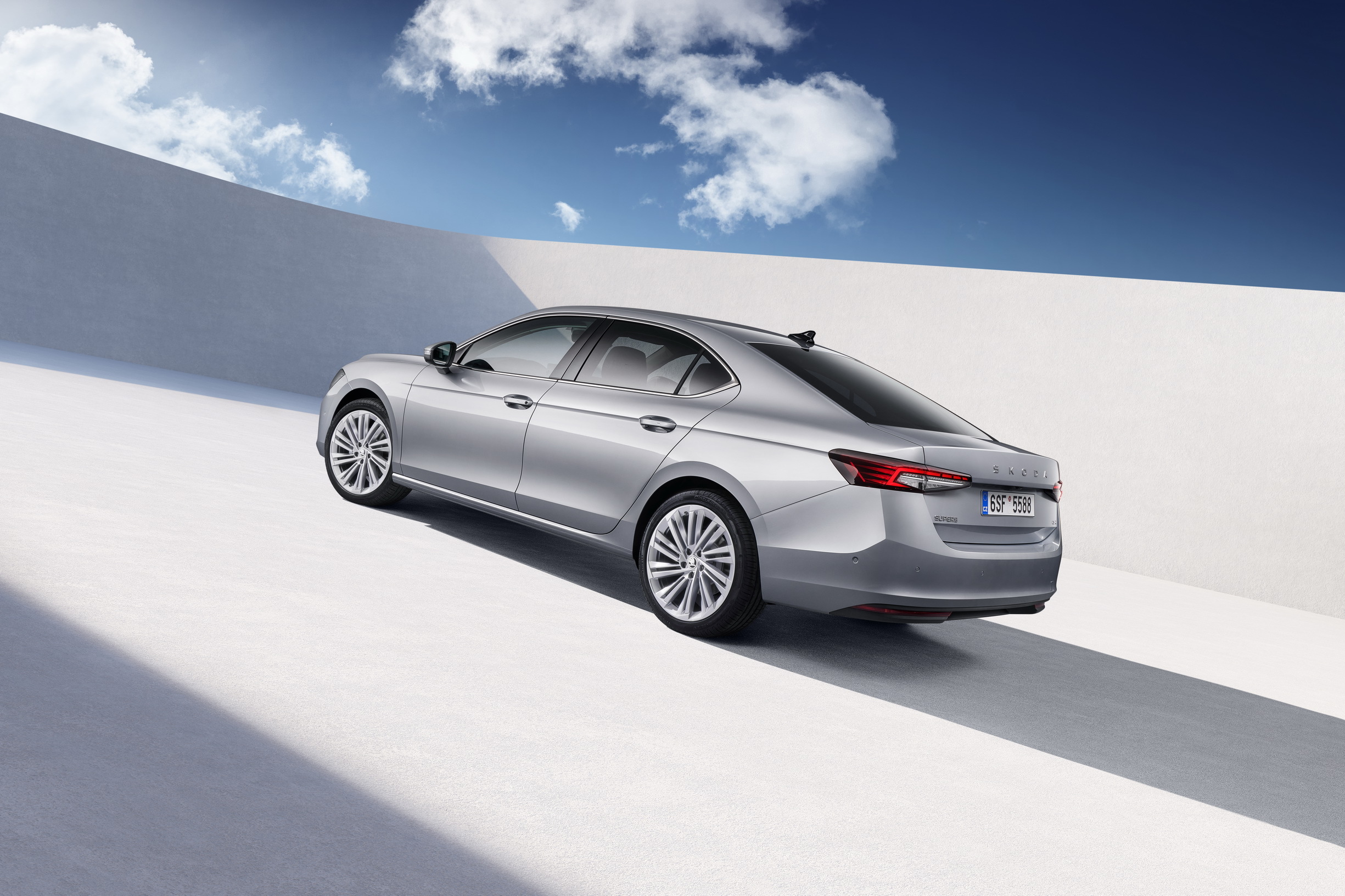 2024 Skoda Superb Offers You The Sedan Experience That The VW Passat ...