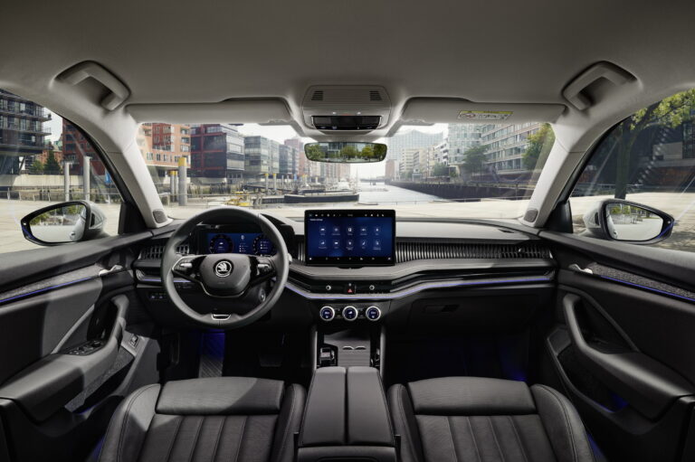 2025 Skoda Superb RS: What We Know About The New Performance Flagship ...