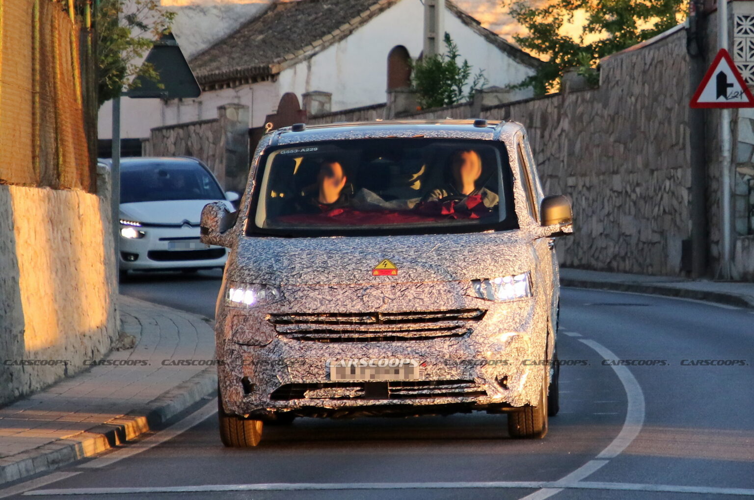 2025 VW Transporter Spotted Looking Happier Than The Ford Transit ...