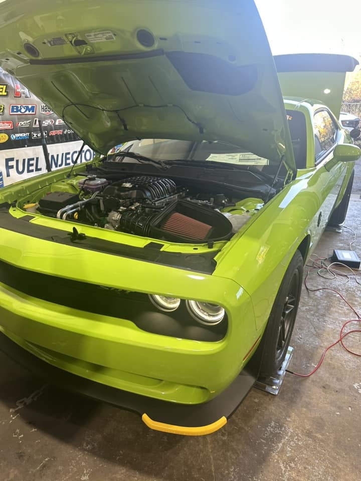 Watch A 2023 Challenger SRT Demon 170 Conquer The Quarter-Mile In The ...