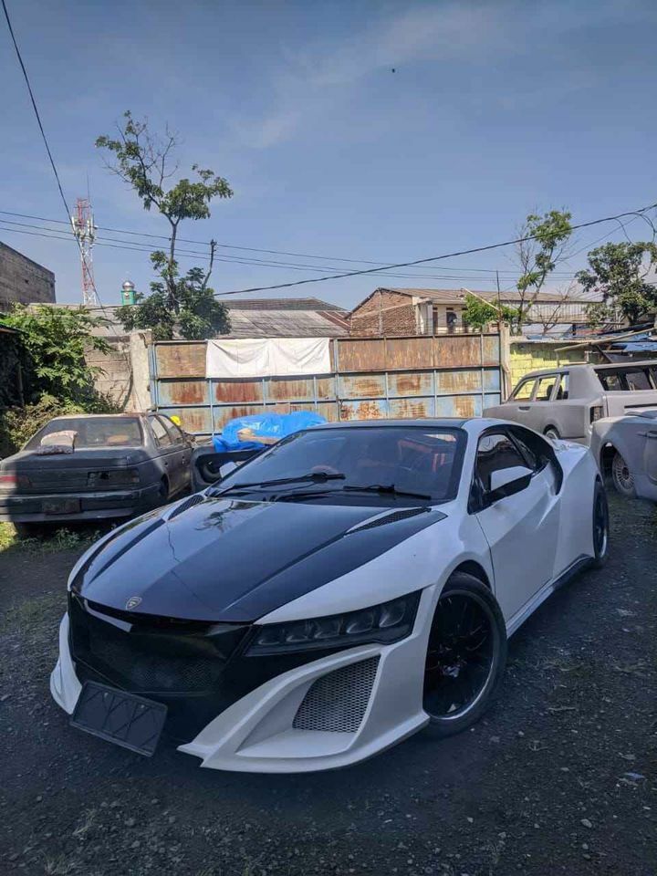 Someone, Somehow, Turned A Honda Accord Into An NSX Replica | Carscoops