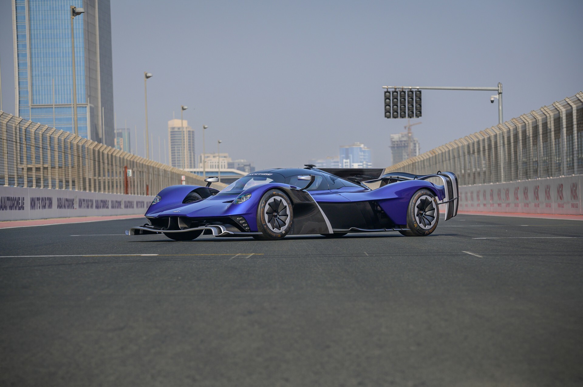 Remarkable Aston Martin Valkyrie AMR Pro Has Only Been Driven Twice ...