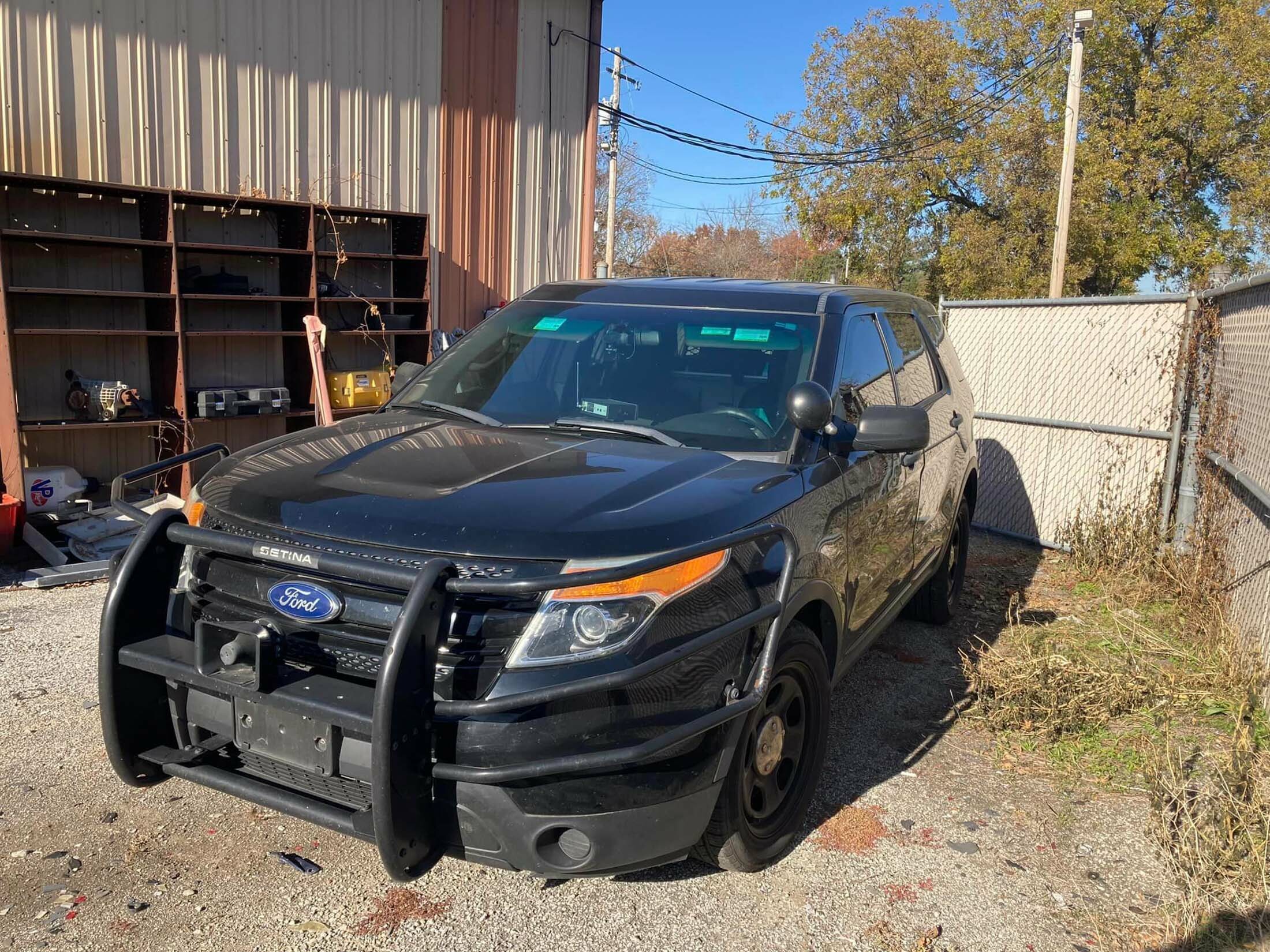 Real Illinois Police Stop Fake Cop Car, Arrested Driver Has Another At ...