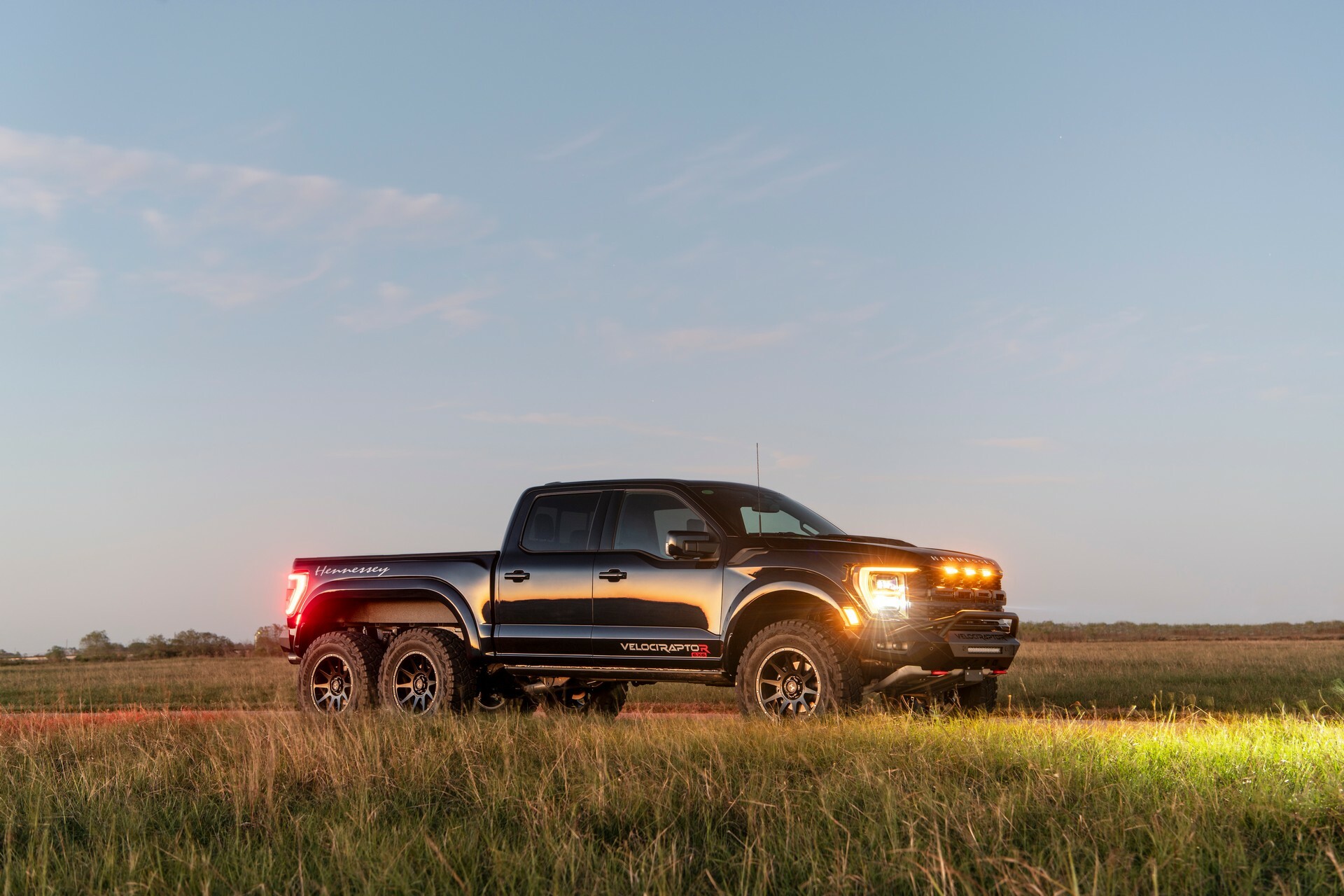 Now Is The Time To Buy A Hennessey F-150 Raptor R 6×6 – If You’ve Got ...