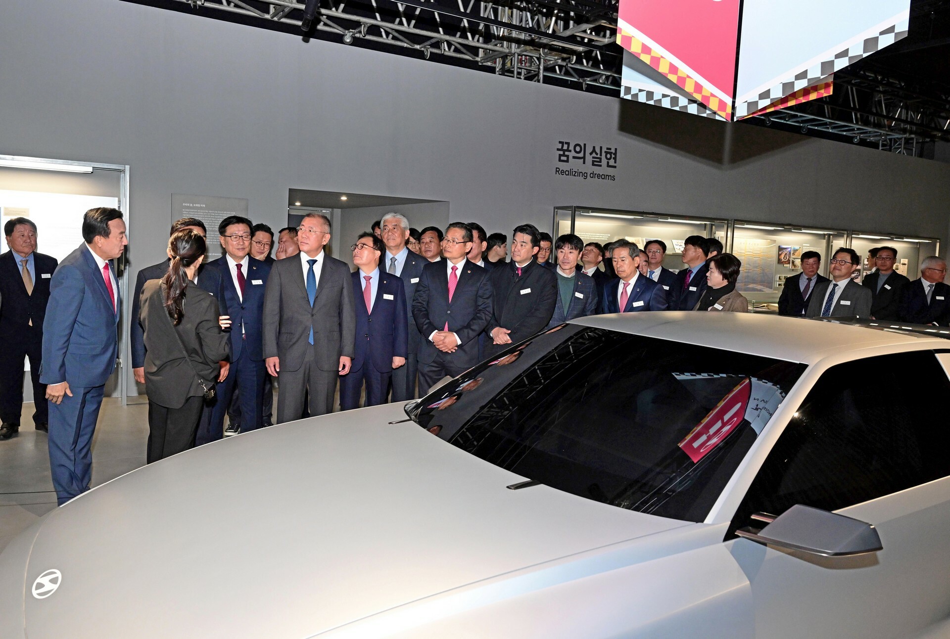 Hyundai Starts Building EV Factory In Korea, Production To Begin In ...