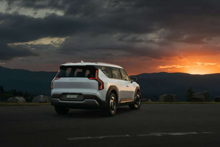 2024 Kia EV9 Tops Out At A$121,000 In Australia With 512 Km Of Range ...