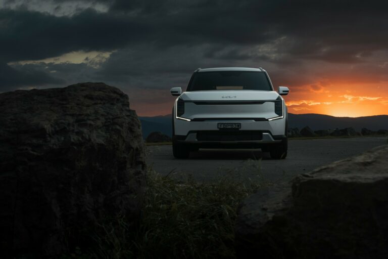 2024 Kia EV9 Tops Out At A$121,000 In Australia With 512 Km Of Range ...