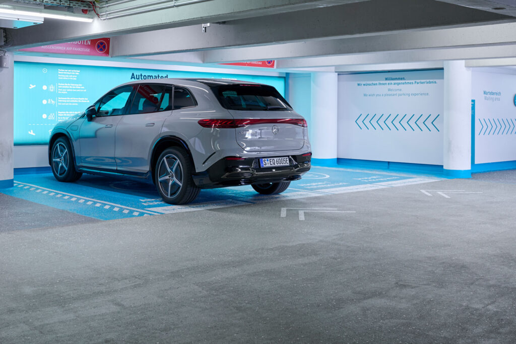 Mercedes Has Seven Fully-Self-Driving Cars, But They Only Work In One ...