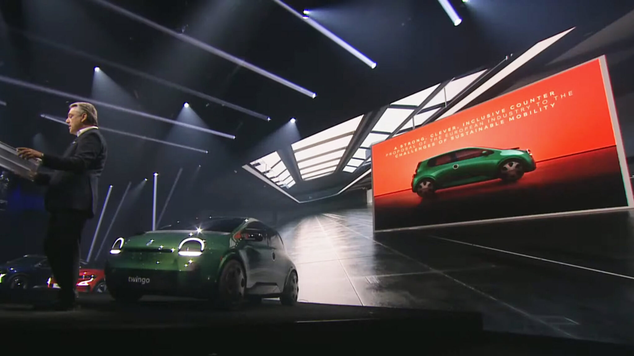 Renault’s Future Lineup To Include 7 EVs, Developed And Built In Europe ...