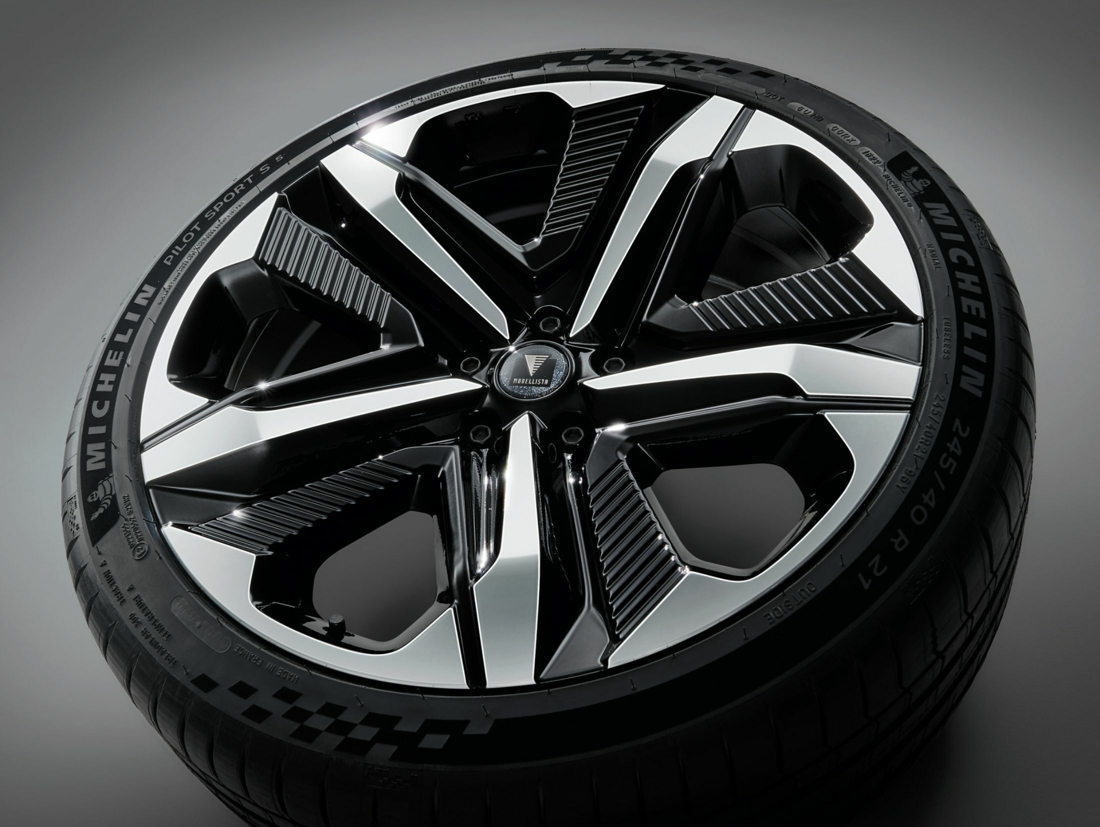 Modellista Keeps It Classy With New Toyota Crown Sedan Tuning Package ...