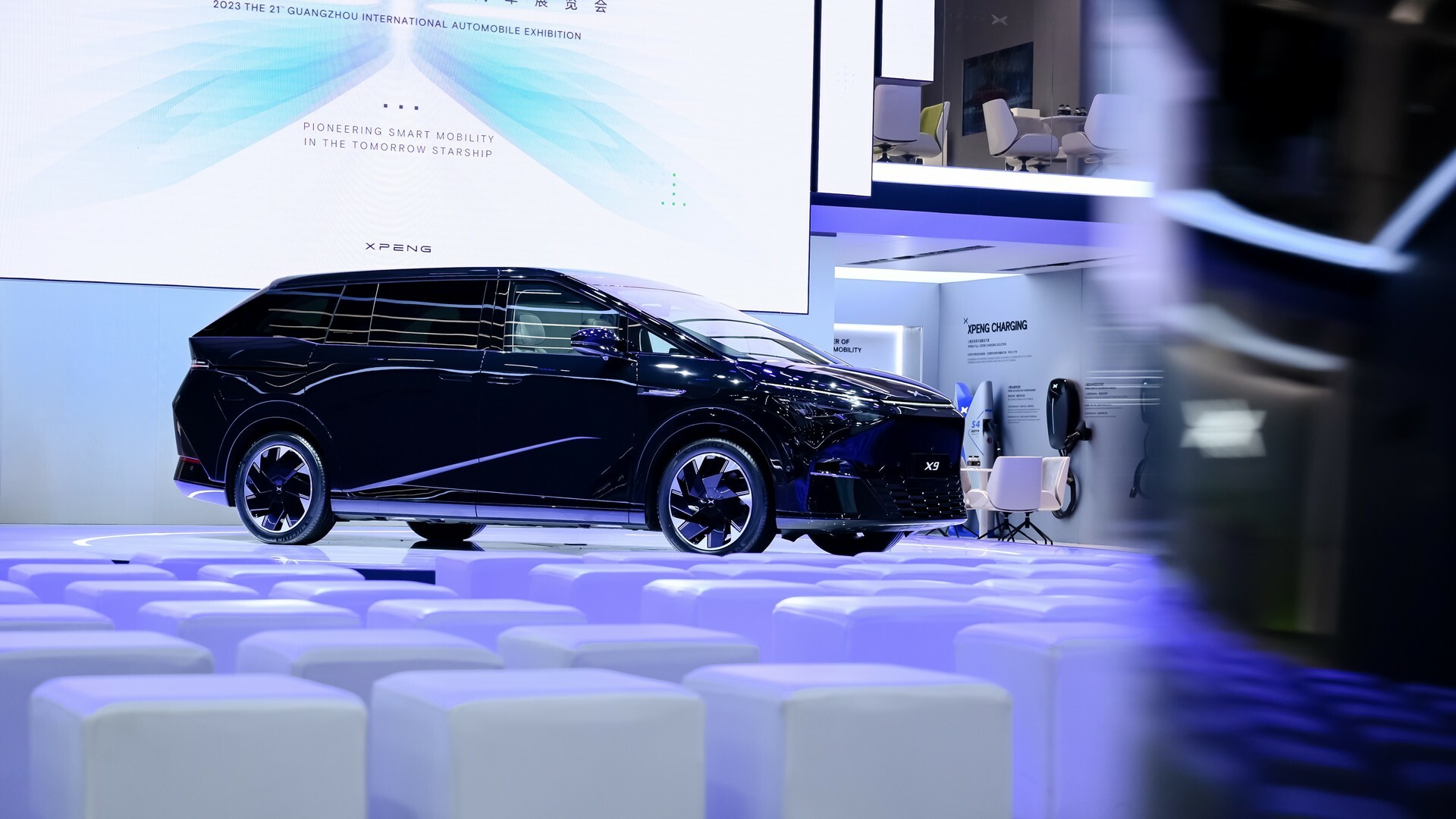Xpeng X9 Debuts As Another Electric, Luxury Van For China | Carscoops