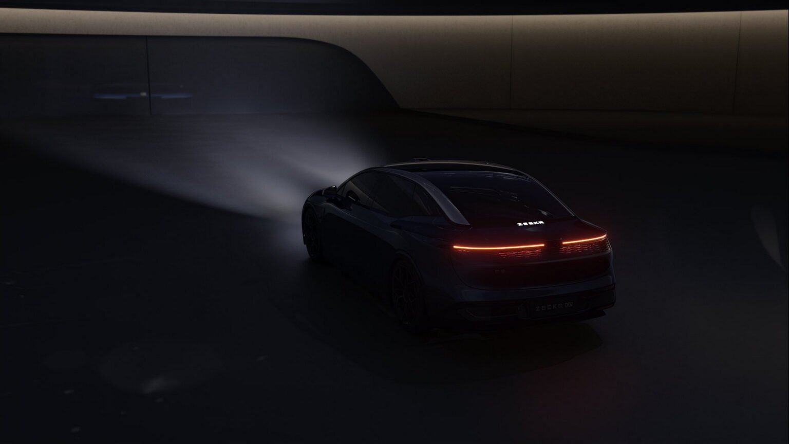 Zeekr 007 Electric Sedan Shows Its Futuristic Design In Official Photos ...