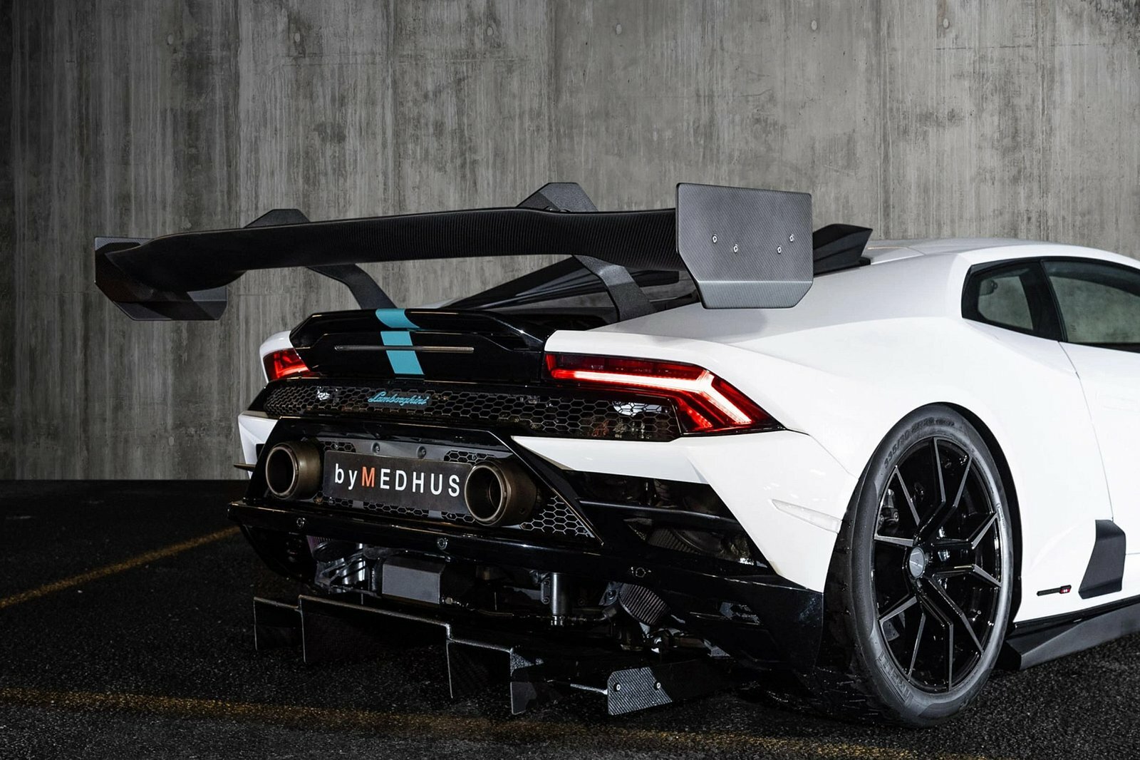 Who Needs A Bugatti When You Can Twin-Turbo A Lambo Huracan To Over ...
