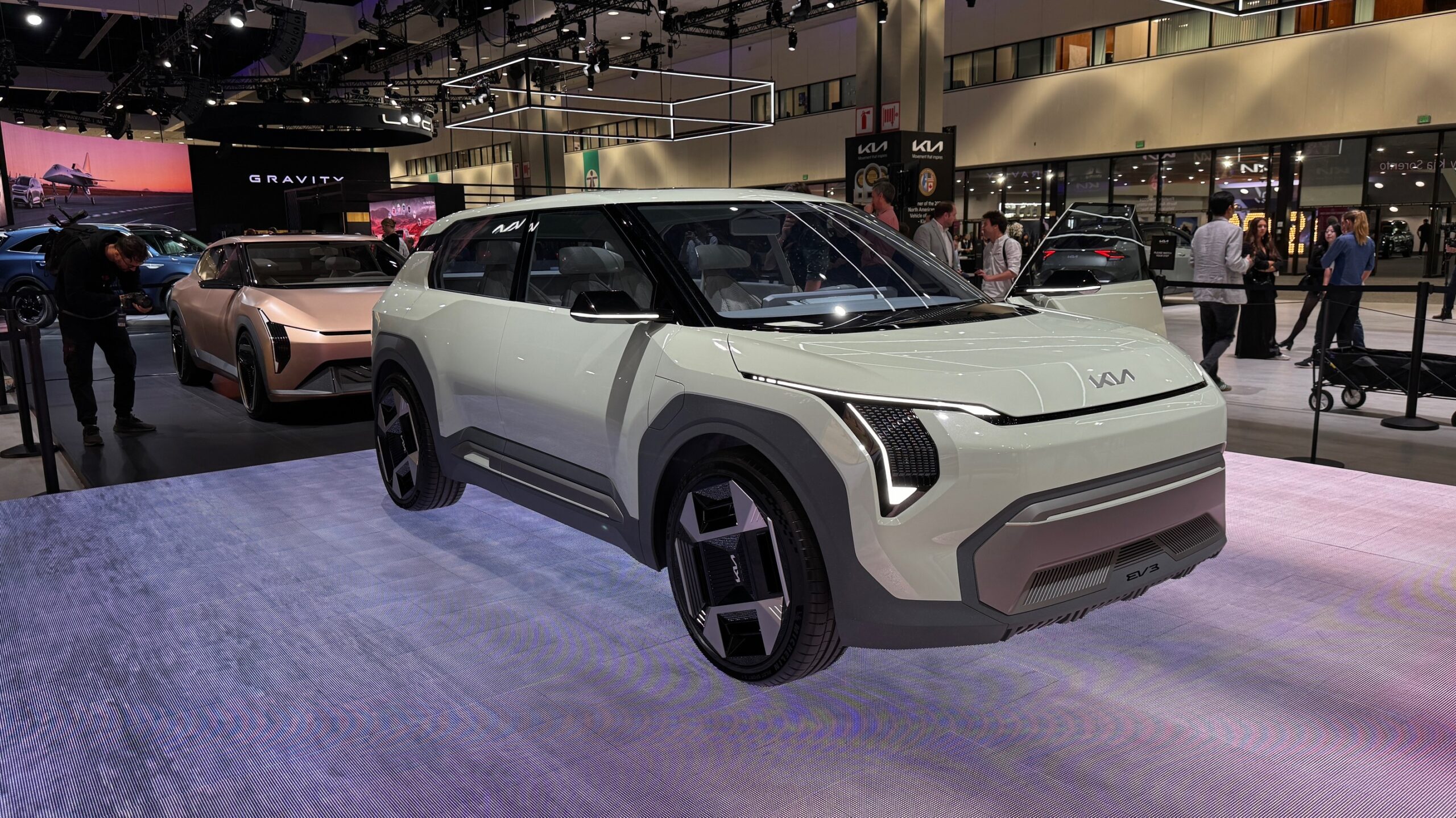 EV3 SUV And EV4 Sedan Concepts Show Kia’s Electrifying Future In LA ...
