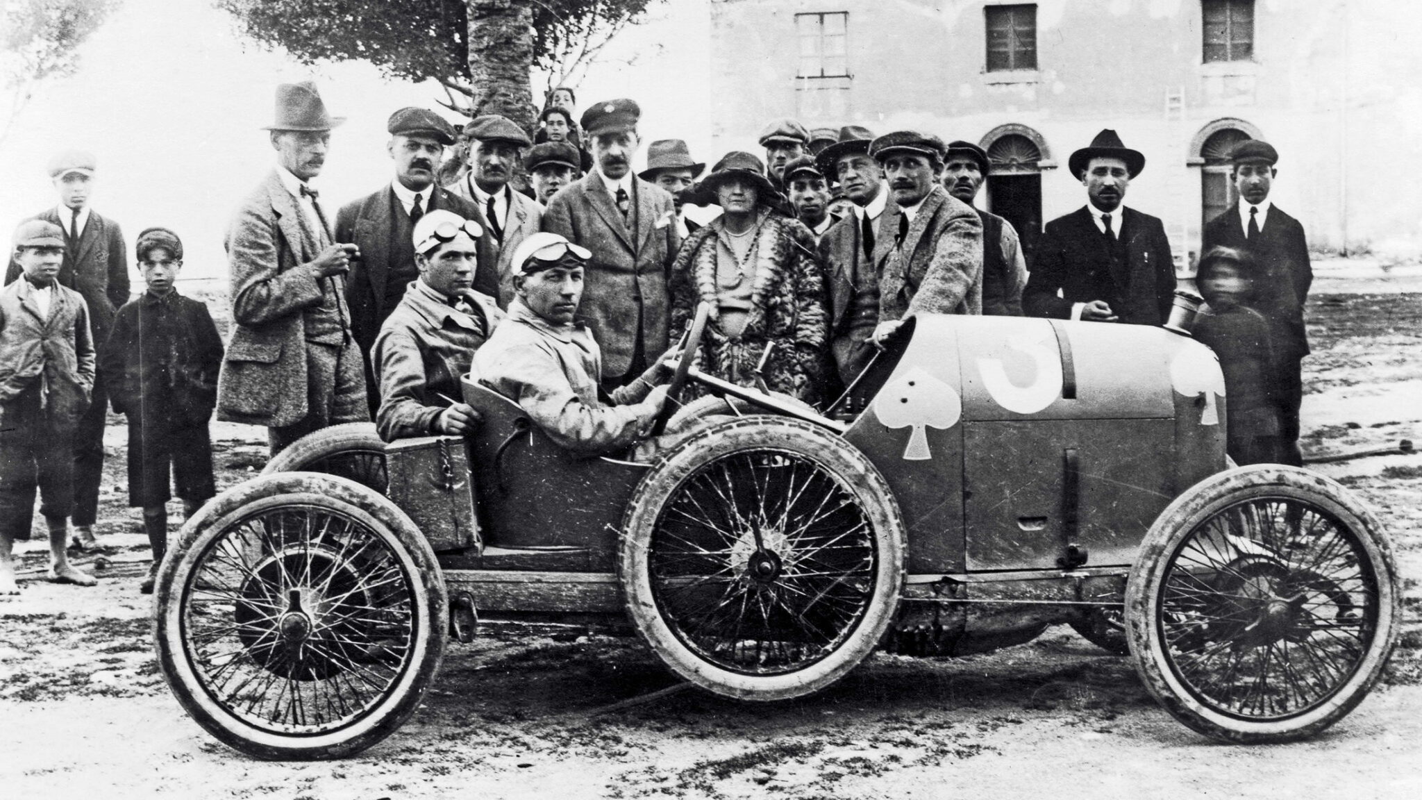 Porsche Takes The Oldest Drivable Car In Its Collection For A Spin ...