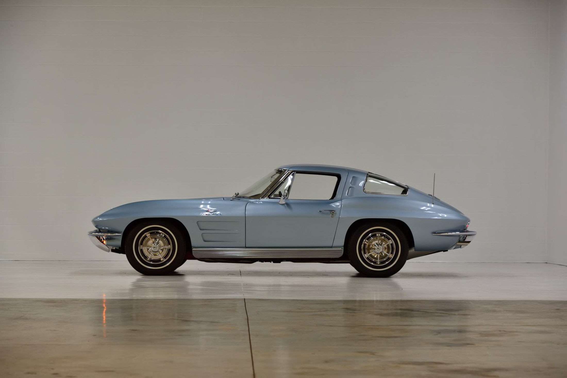 Collector Selling ’63 Split-Window Corvettes In Every Available Color ...